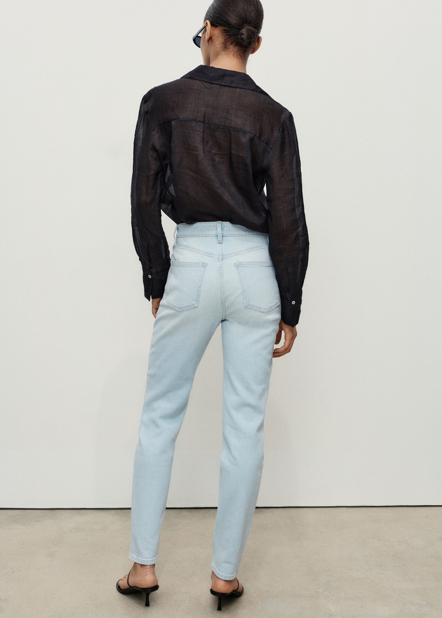 Newmom comfort high-rise jeans - Women | MANGO USA