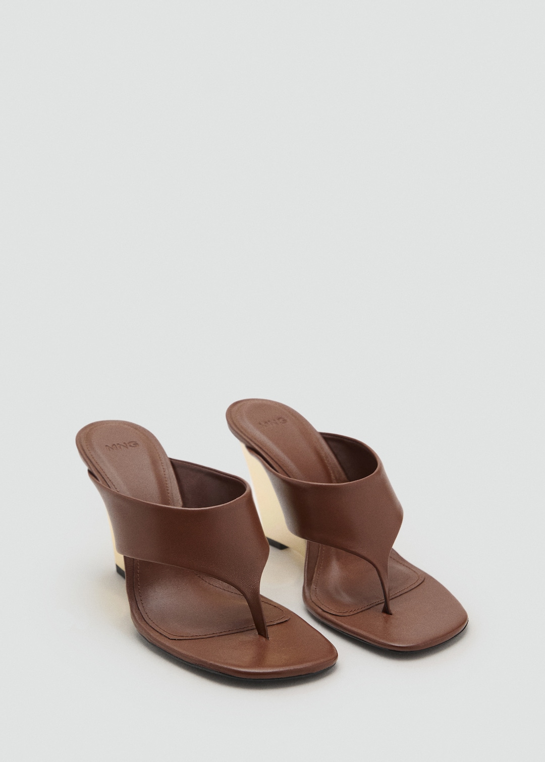 Contrast wedge leather sandal - Women | MANGO USA