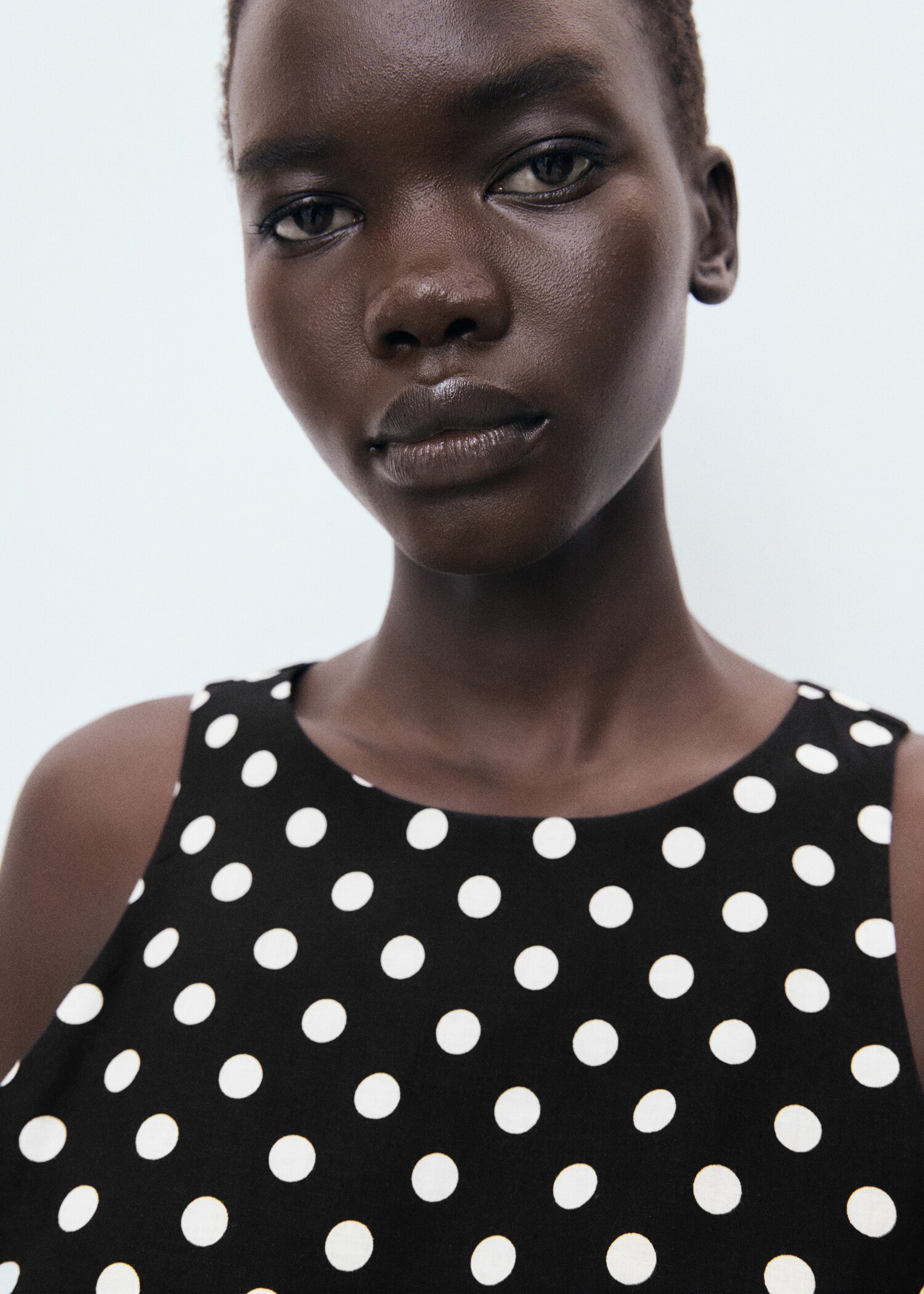 Monos de mujer | Negros | 2026 | MANGO España (Península y Baleares)