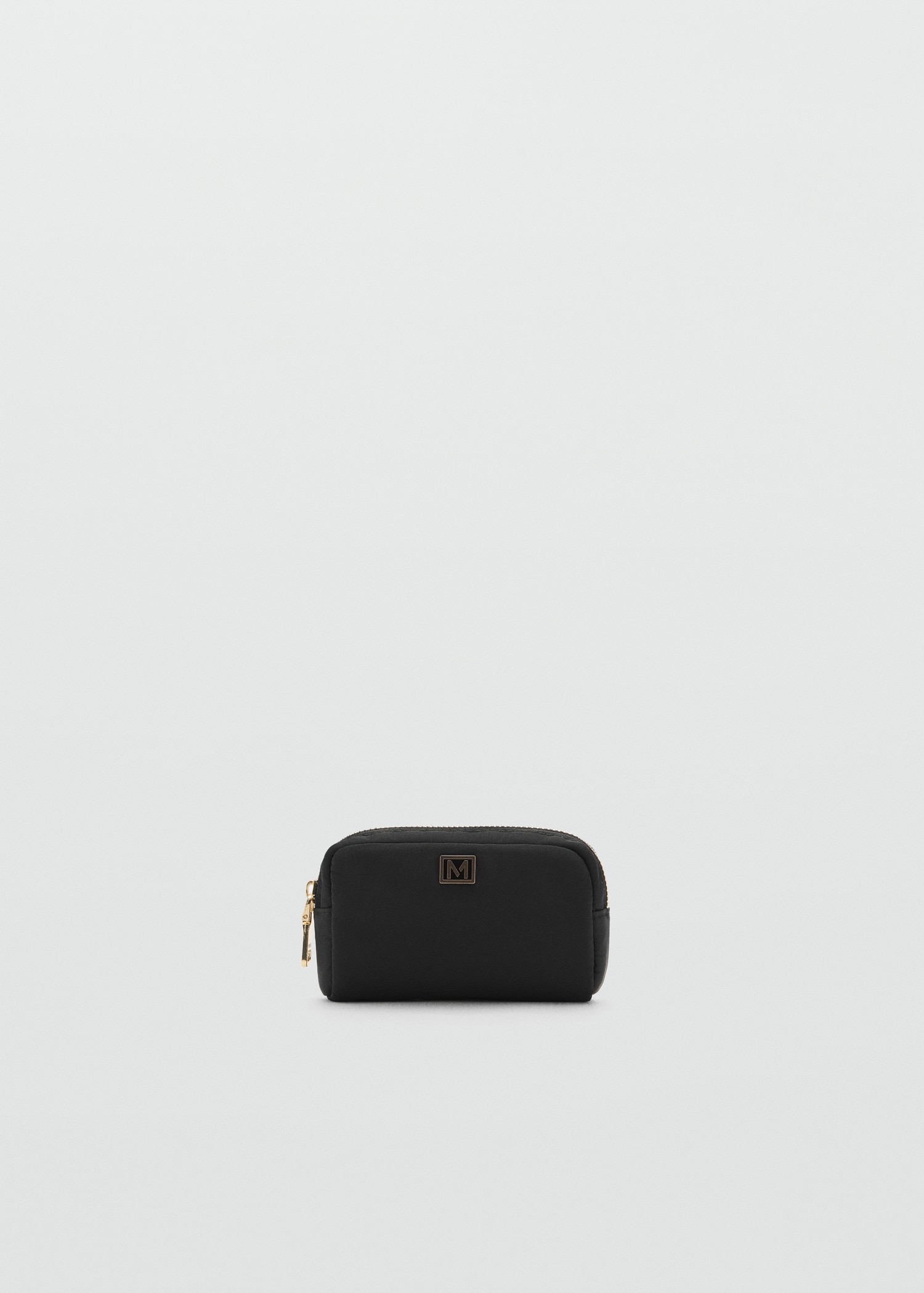 Zipped nylon cosmetics bag - Women | MANGO Taiwan area Zipped nylon cosmetics bag - Women | MANGO Taiwan area