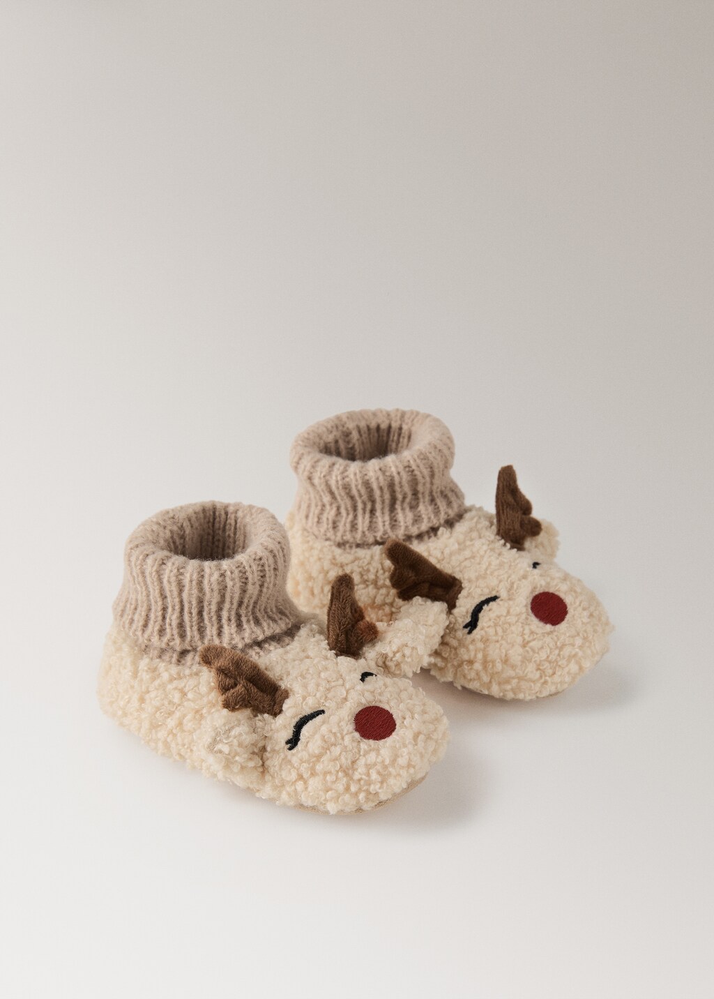 Scarpine renna montone - Home | MANGO Italia