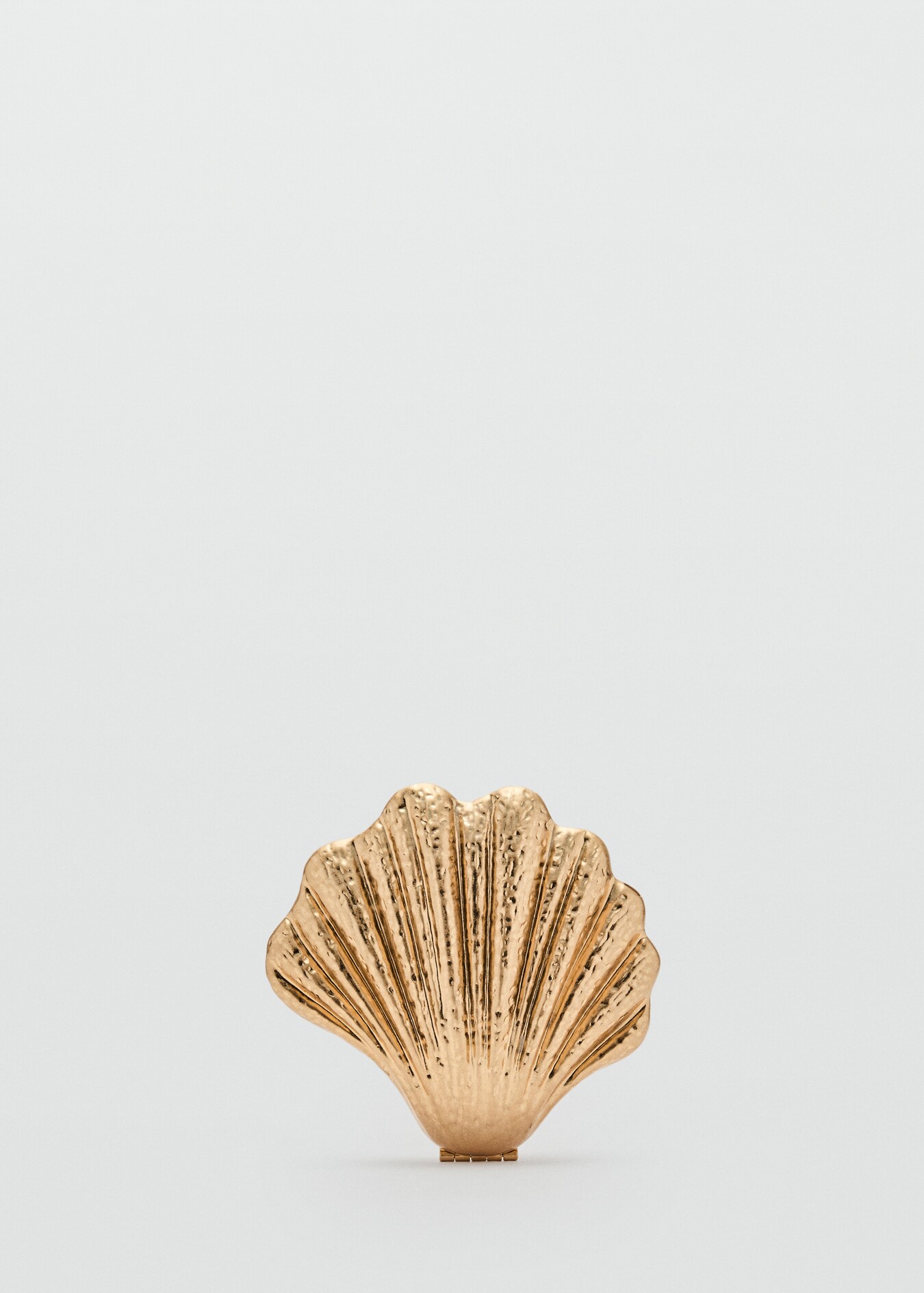 Shell design clutch bag - Women | MANGO USA