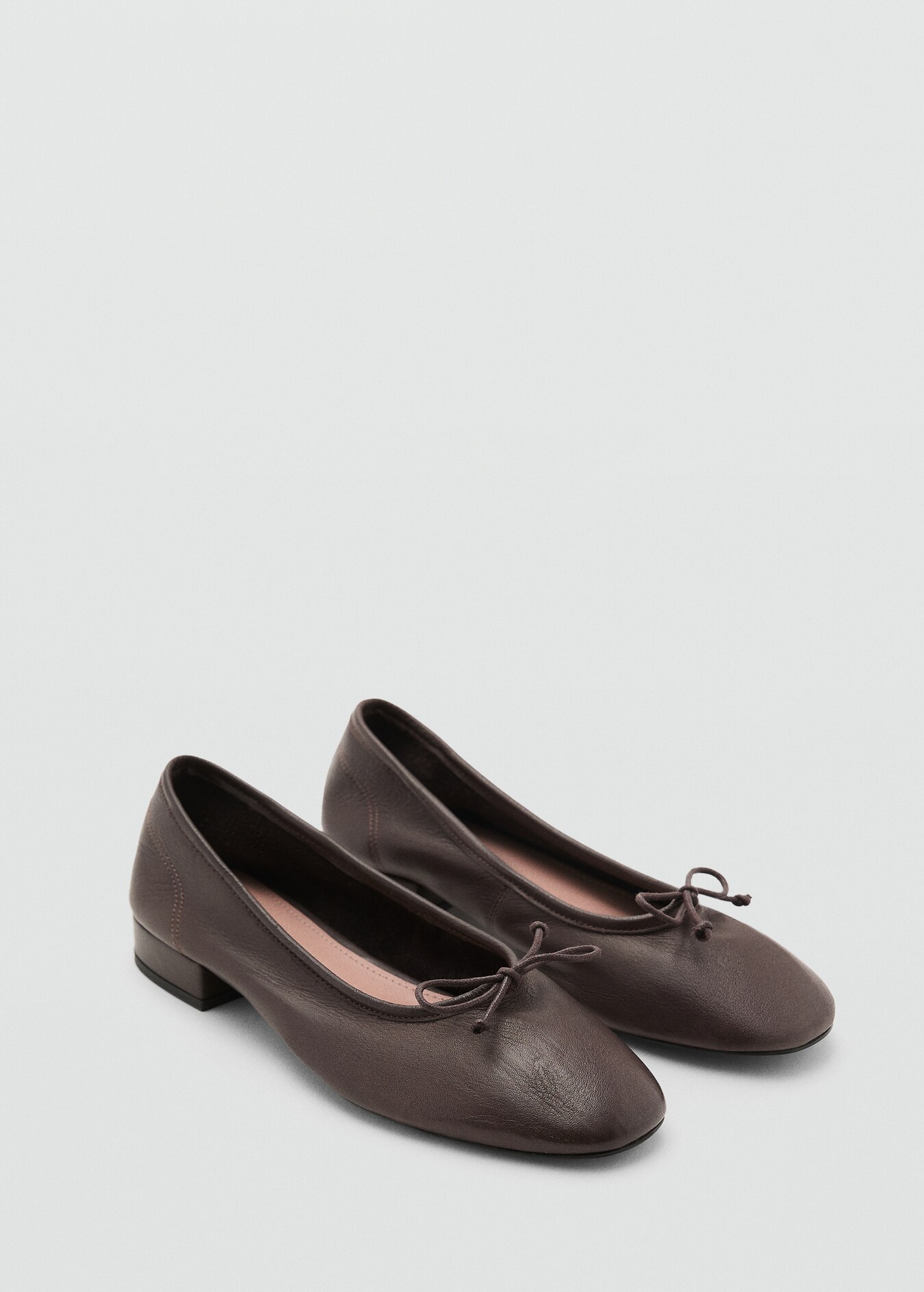 Leather ballet flats with bow - Women | MANGO USA