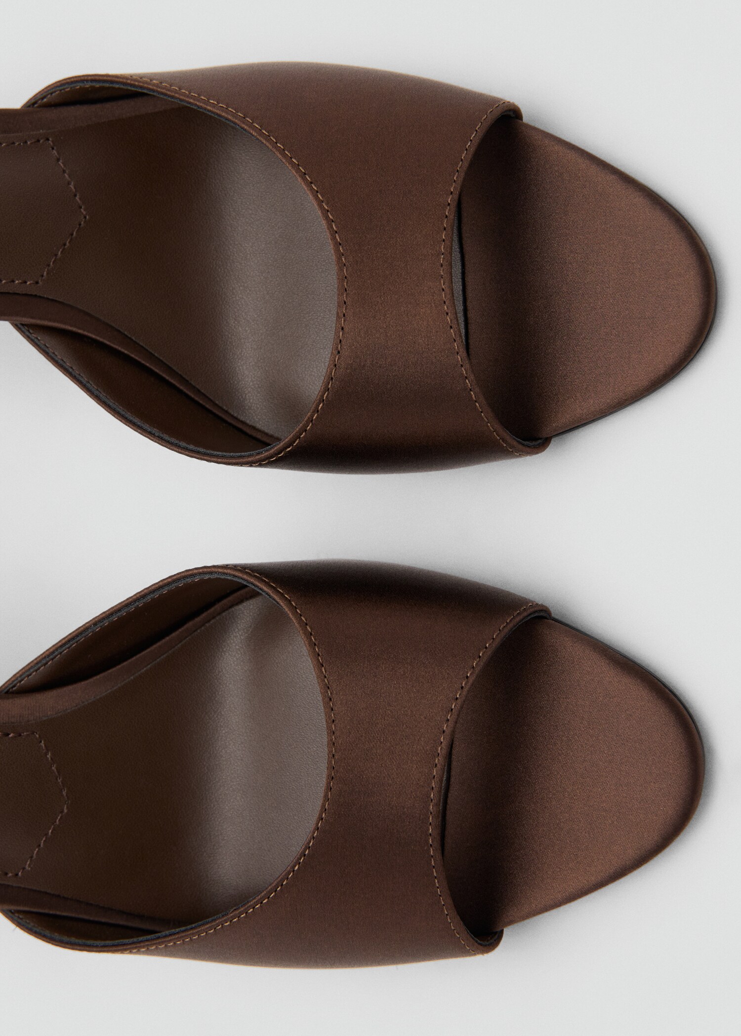 Sandales talon satinées - Femme | MANGO France métropolitaine