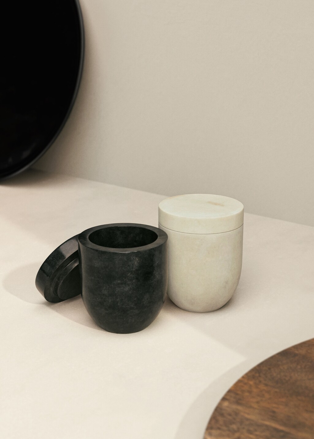 Marble salt and pepper mills - Home | MANGO Ukraine