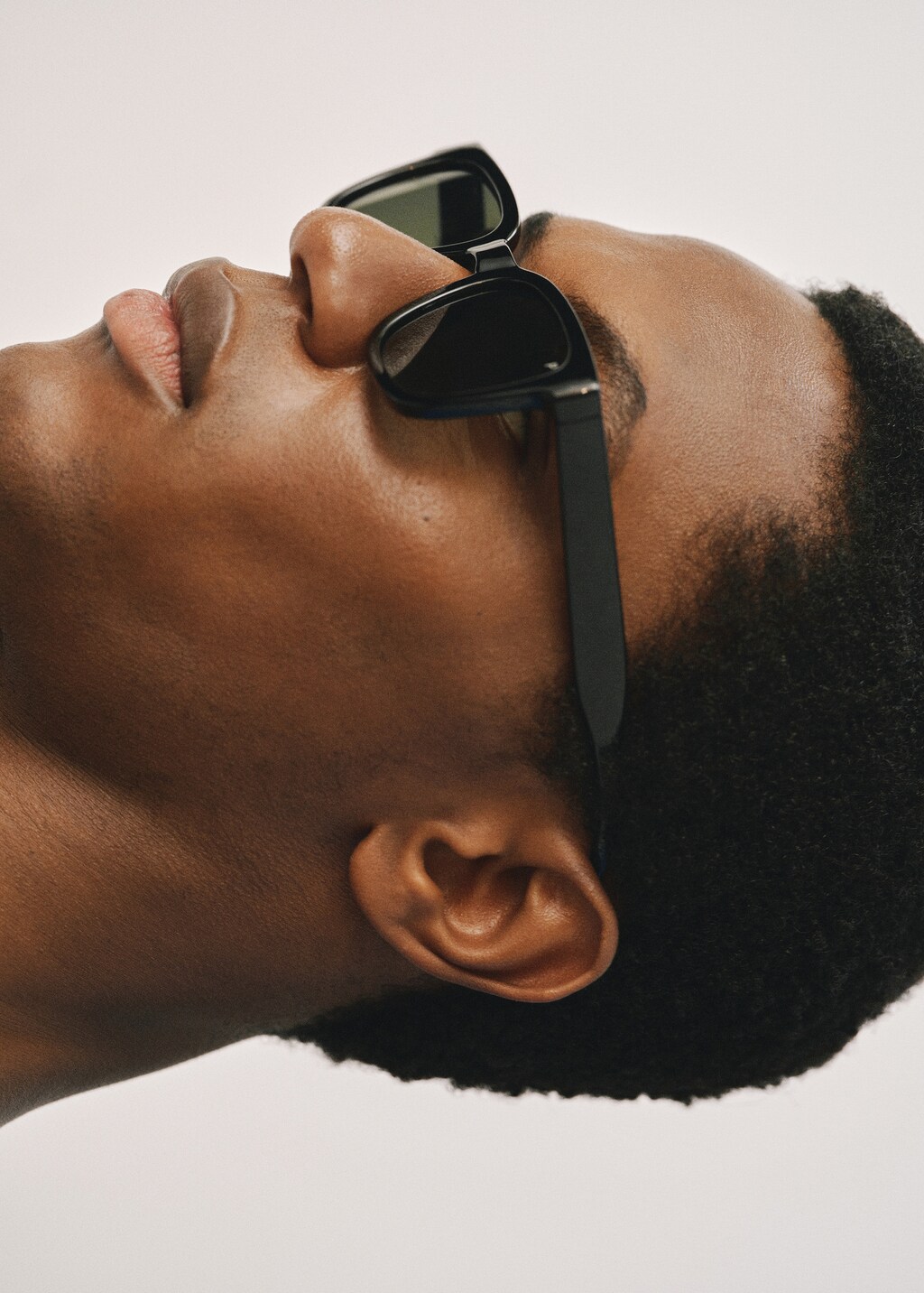 Rectangular-frame sunglasses - Men | MANGO Vietnam