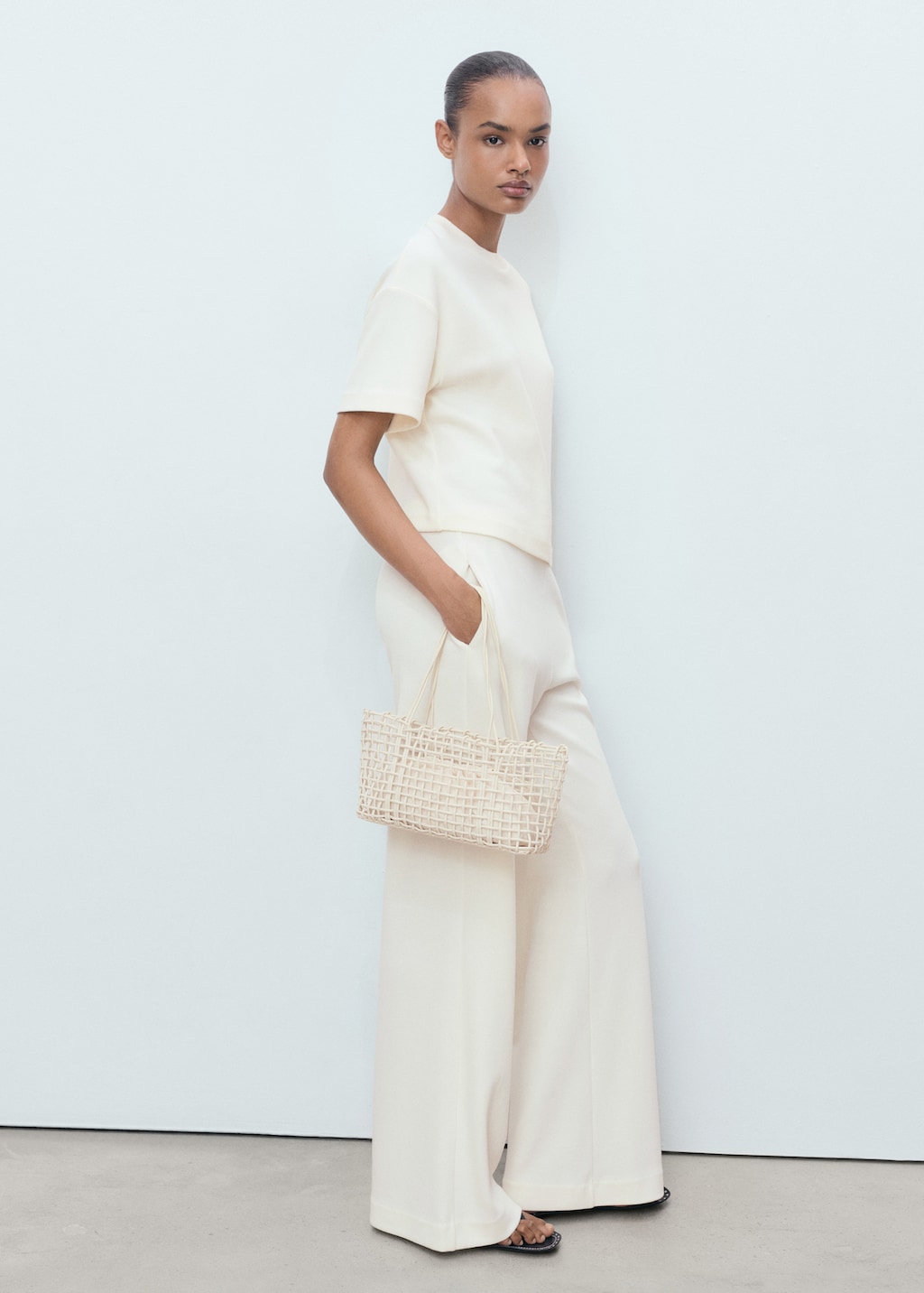 Spodnie o prostym kroju z bawełny - Kobieta | MANGO Poland