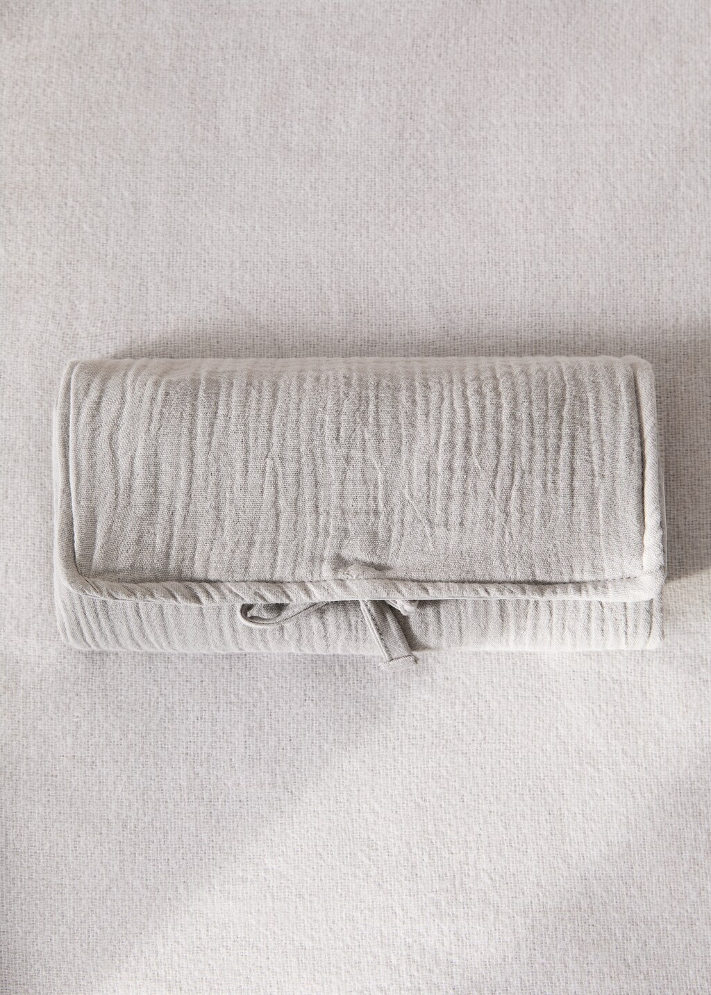 Přenosná přebalovací podložka pro miminko z bavlny - Home | MANGO Czech ...