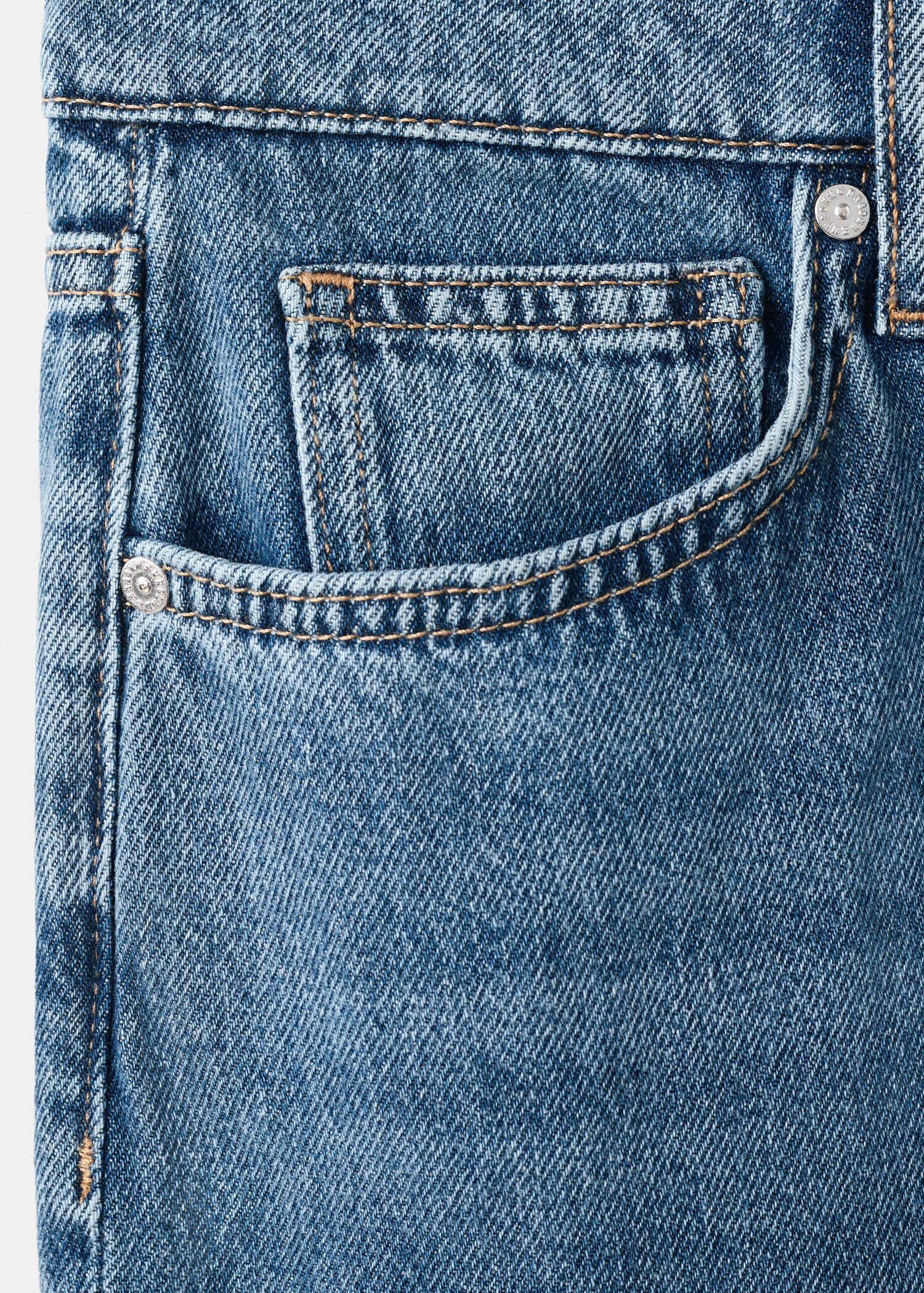 Matilda medium-rise straight-fit jeans - Women | MANGO Croatia