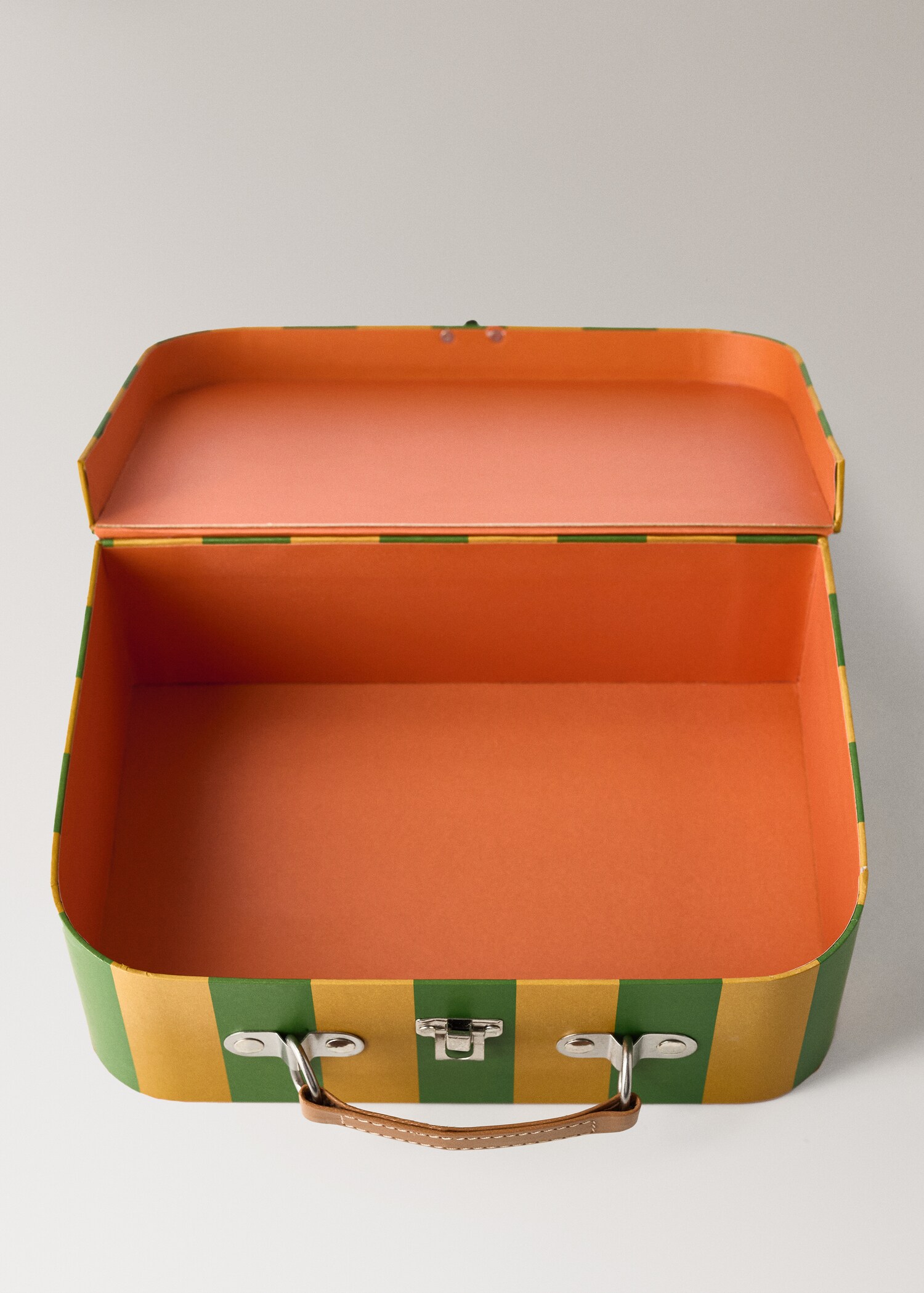 Small striped paper children's briefcase - Home | MANGO Netherlands