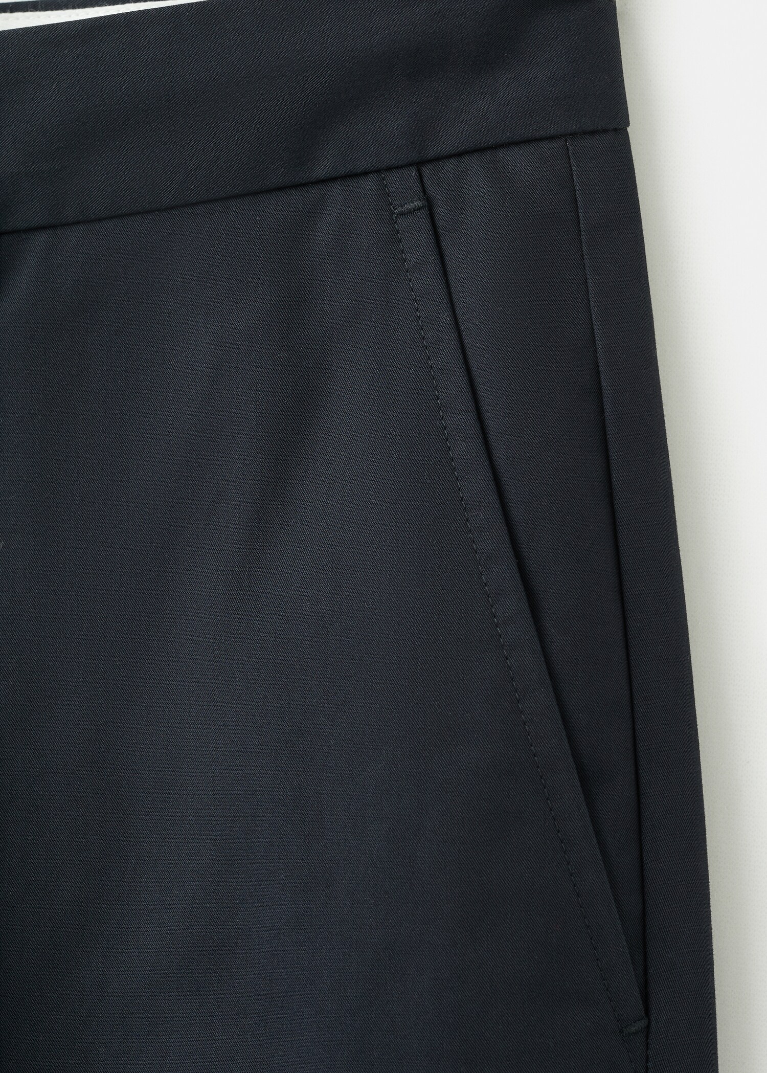 100% cotton slim fit twill trousers - Men | MANGO Philippines