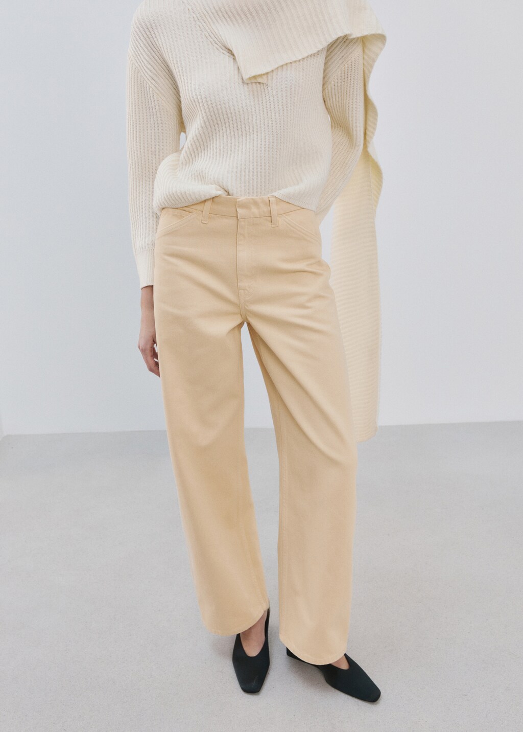 Mid-rise balloon jeans - Women | MANGO China