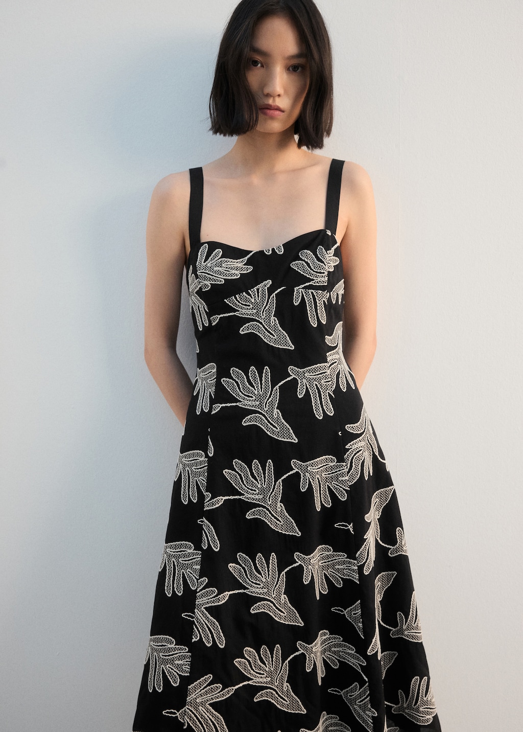 Floral embroidery dress - Women | MANGO United Kingdom