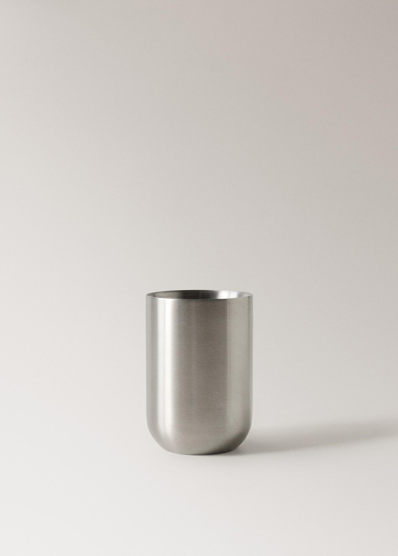 Brush holder doc - Home | MANGO Bulgaria