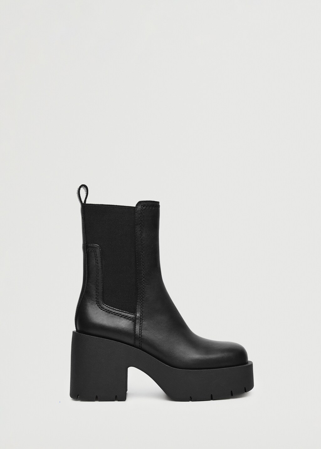 Heeled leather ankle boot - Women | MANGO Pakistan