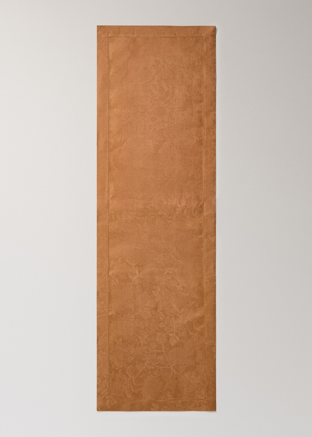 Linen table runner with print | MANGO Cyprus (Euros)