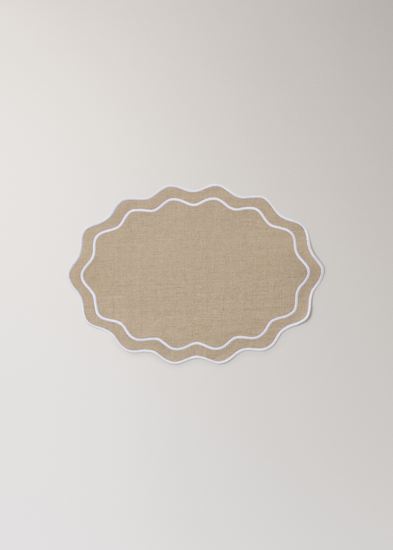 Set de table en lin enduit avec ondulations - Home | MANGO France ...