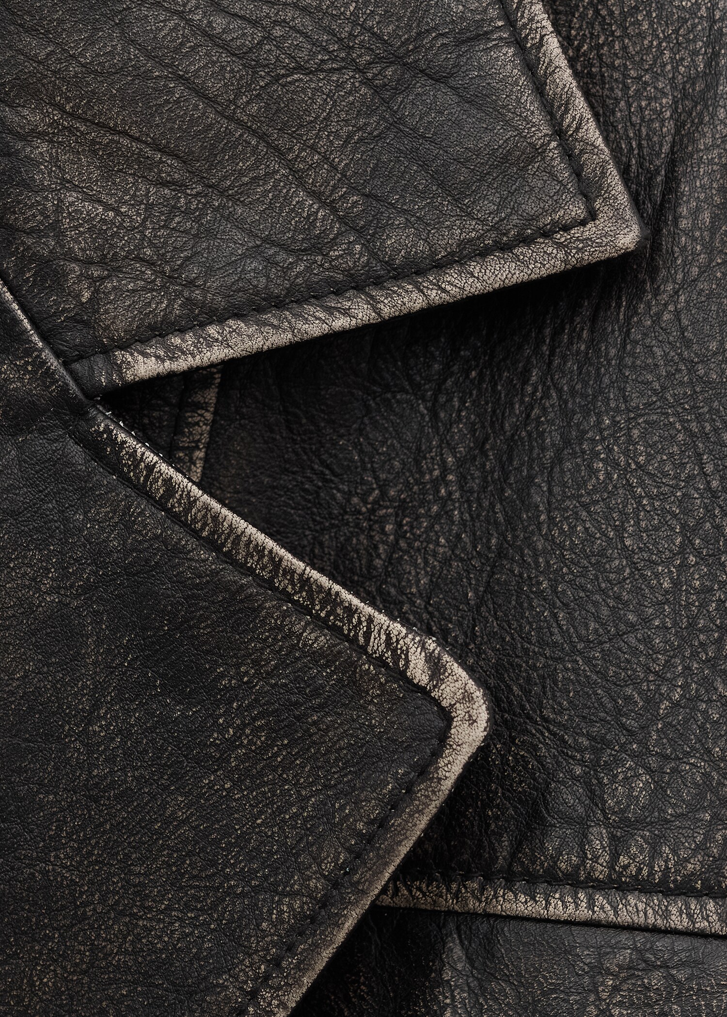 100% leather oversized jacket with buttons - Women | MANGO Mauritius