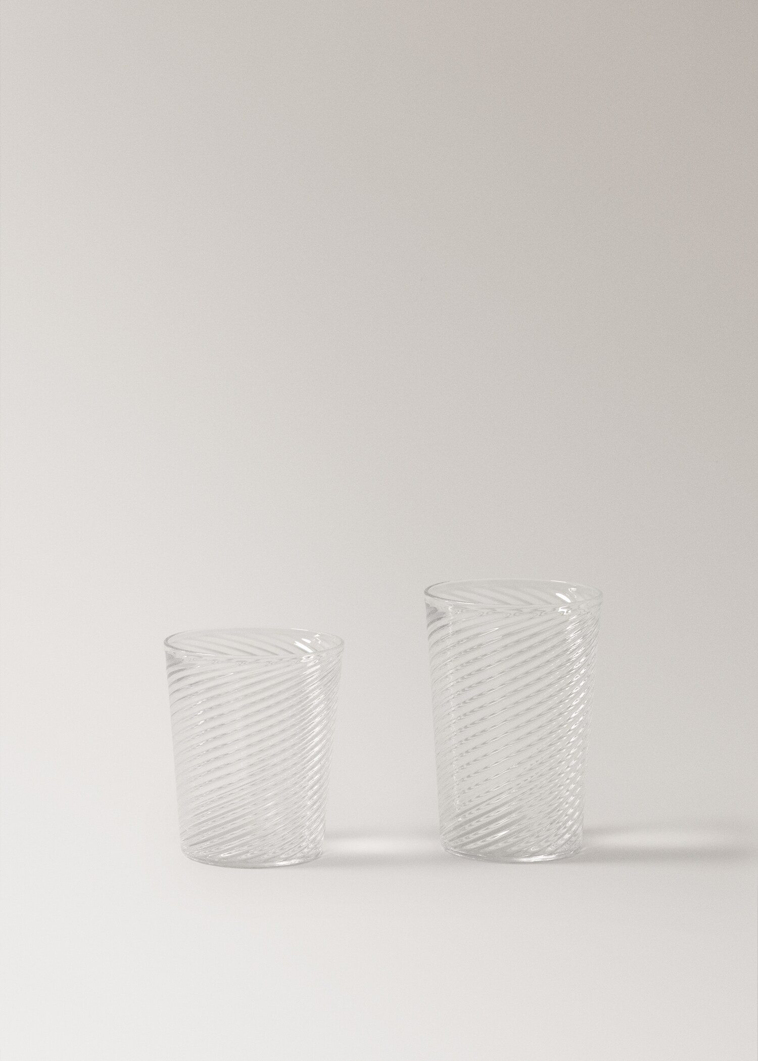 100% borosilicate relief glass tumbler - Home | MANGO Croatia