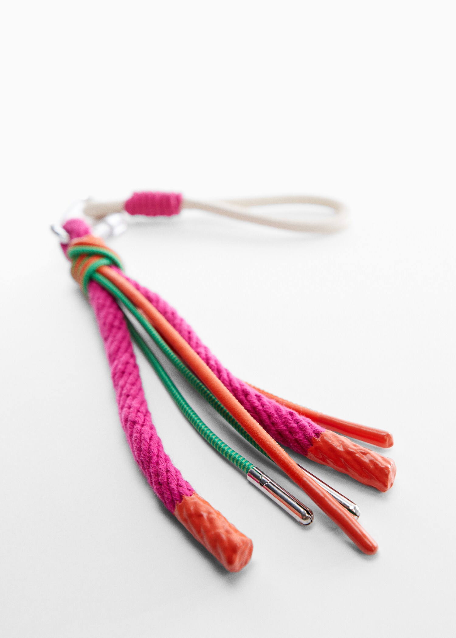 Carabiner keychain with knot - Women | MANGO Gibraltar