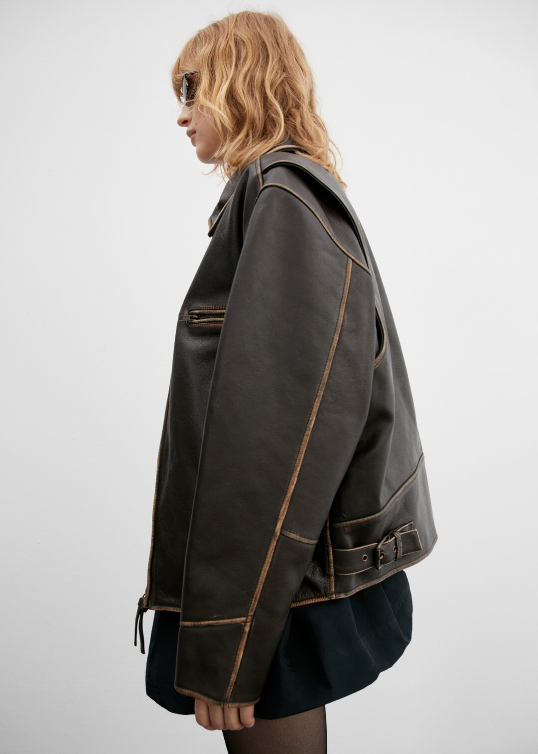 Oversized worn-effect leather jacket - Women | MANGO Montenegro