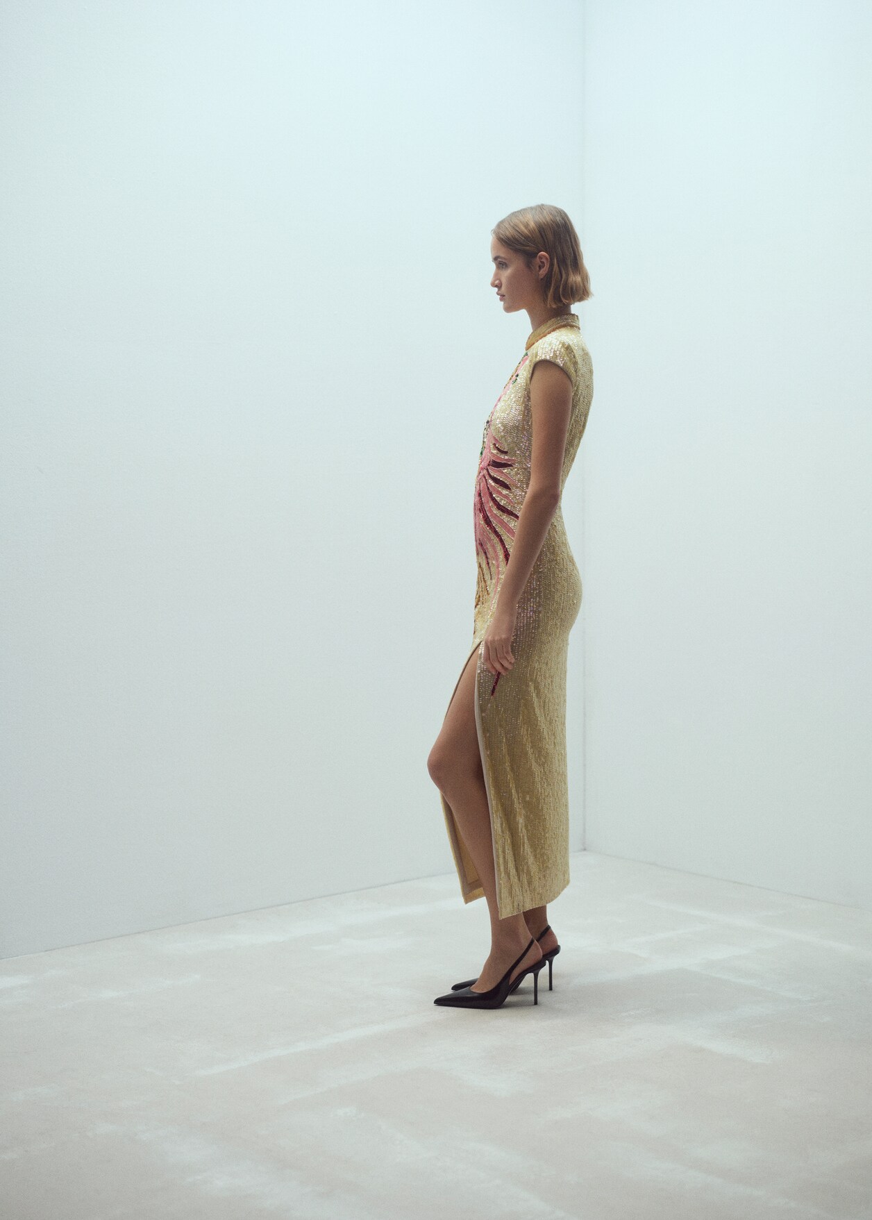 Sequin-embroidered design dress - Woman | MANGO USA