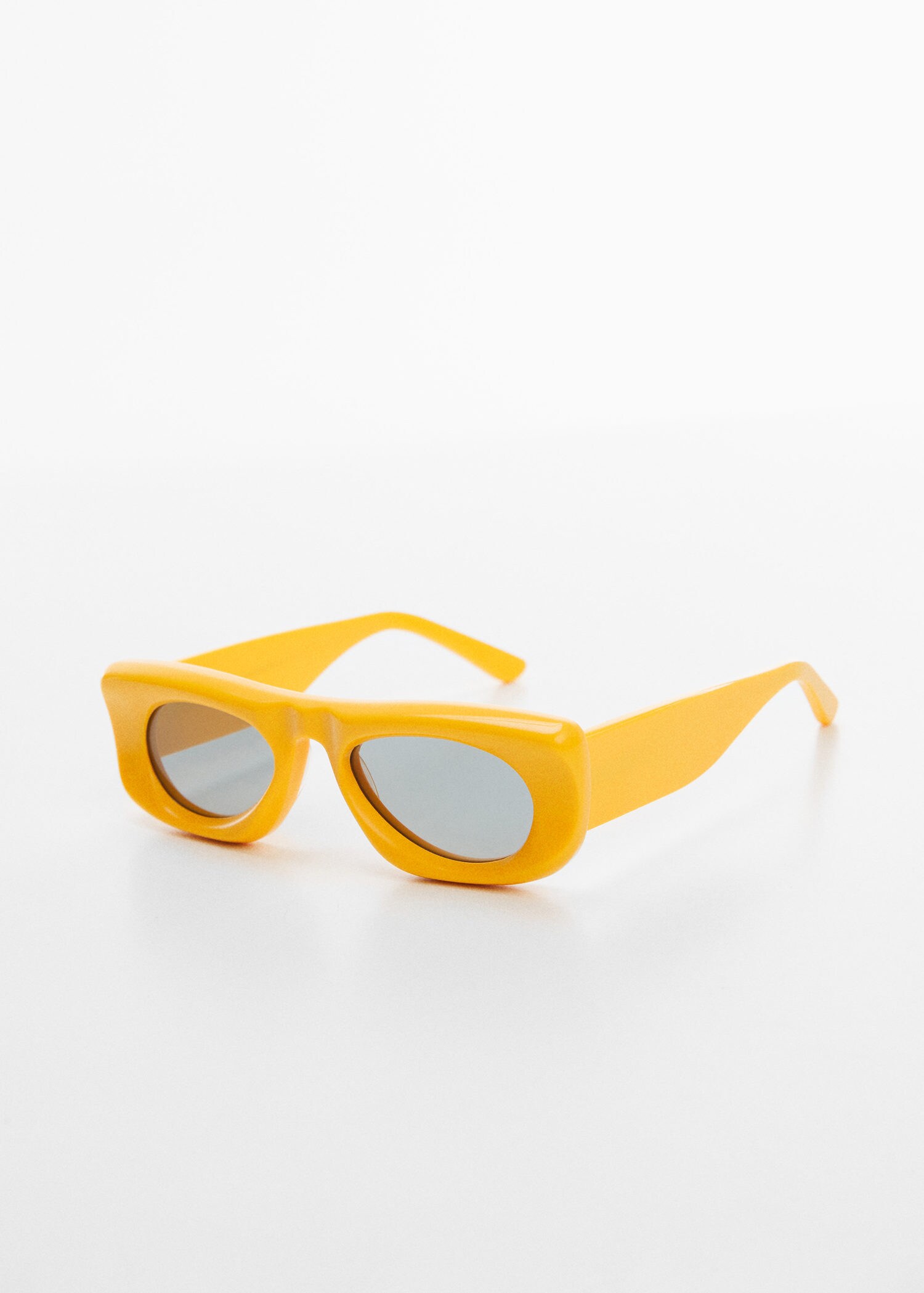 Volume frame sunglasses | MANGO