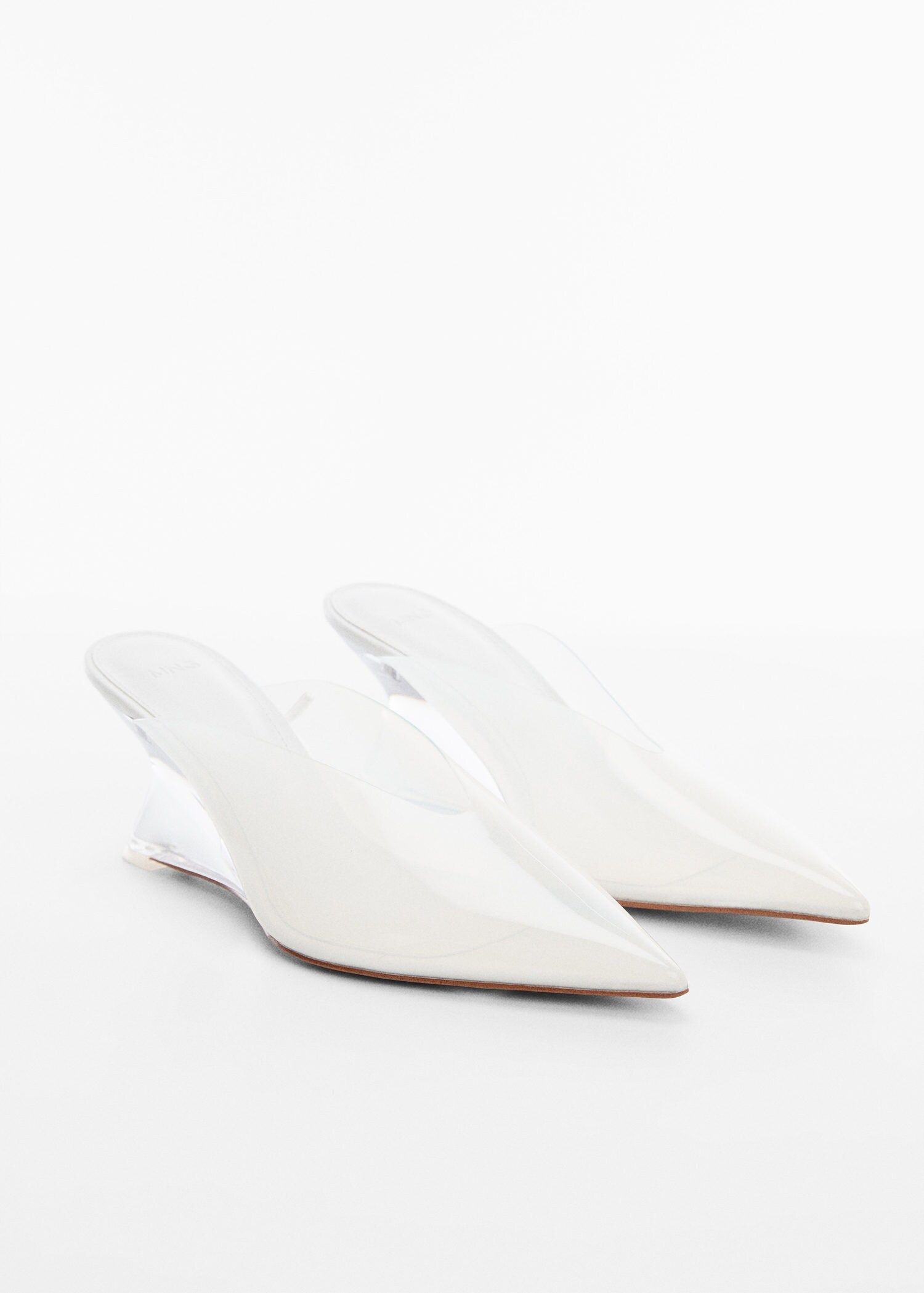 Transparent vinyl wedge shoes | MANGO