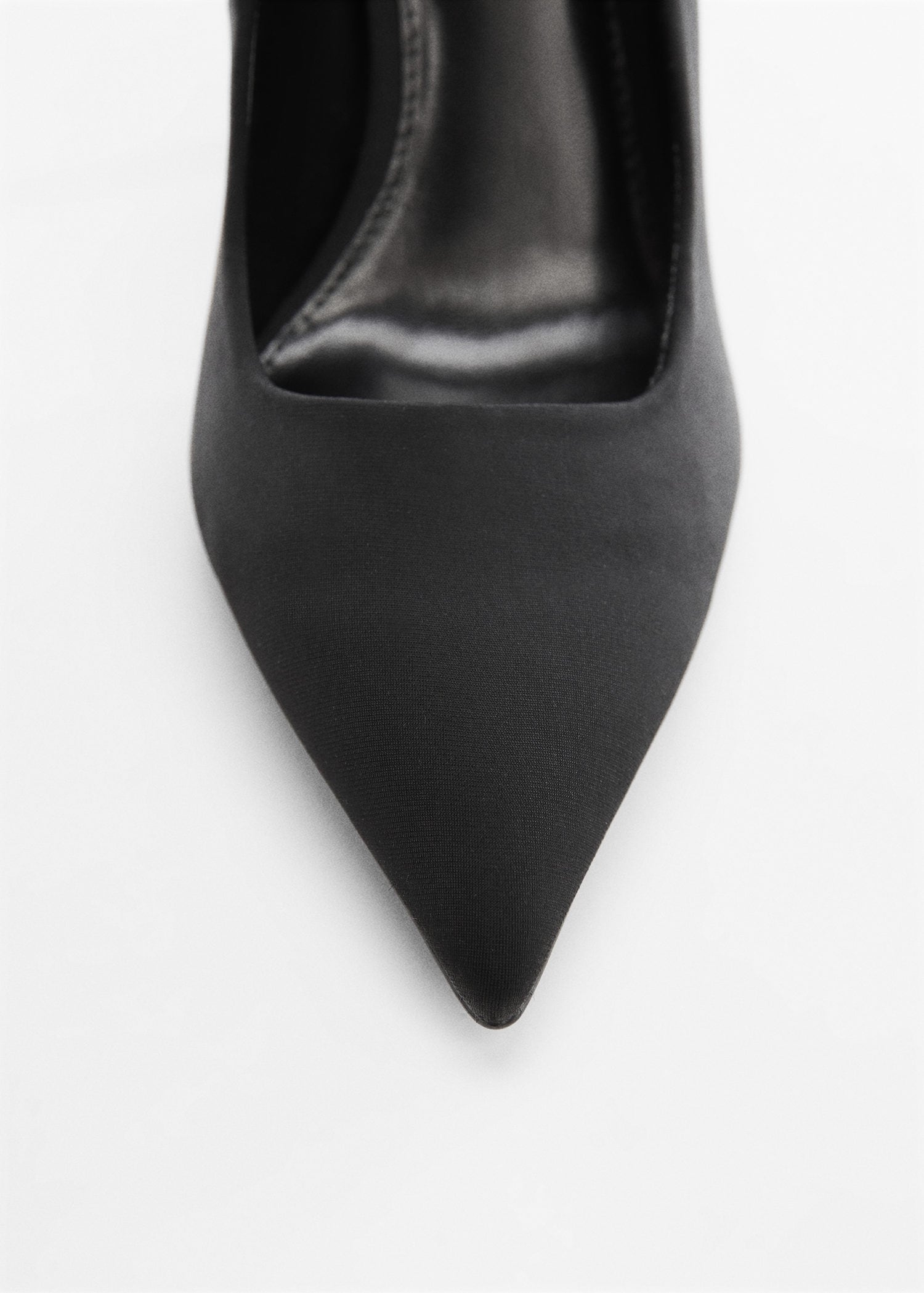Pointed toe heel shoes | MANGO