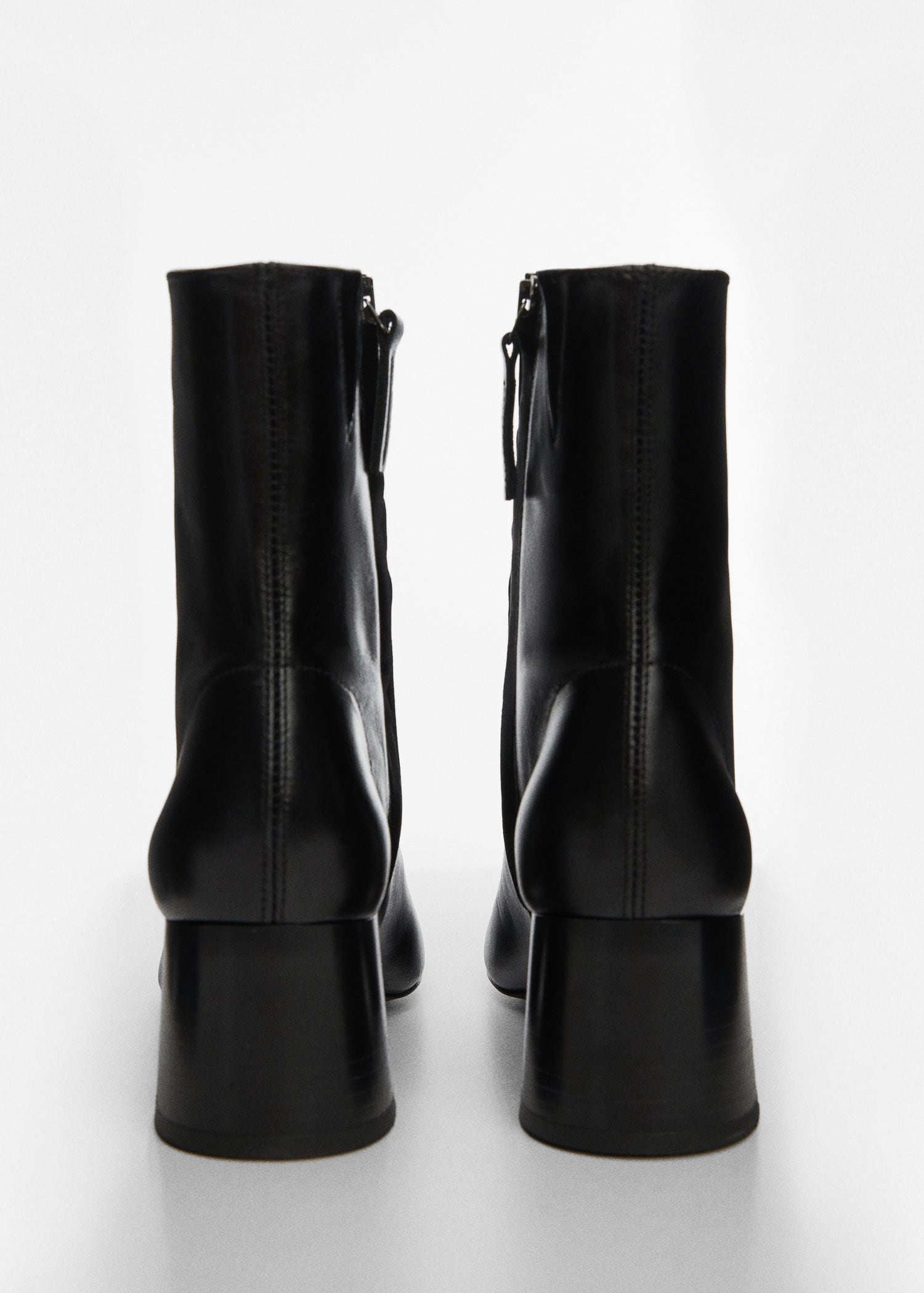 Heel leather ankle boot | MANGO
