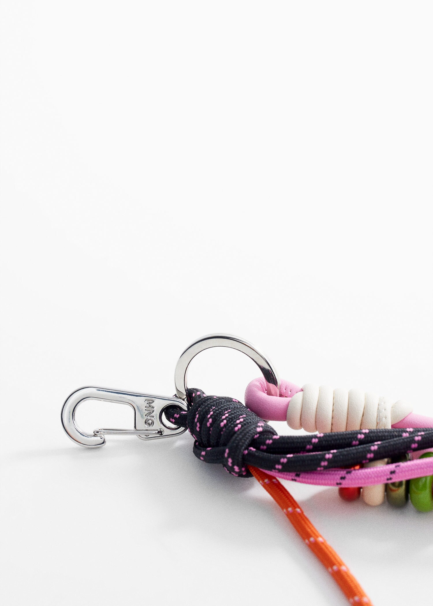 Carabiner keychain with knot | MANGO