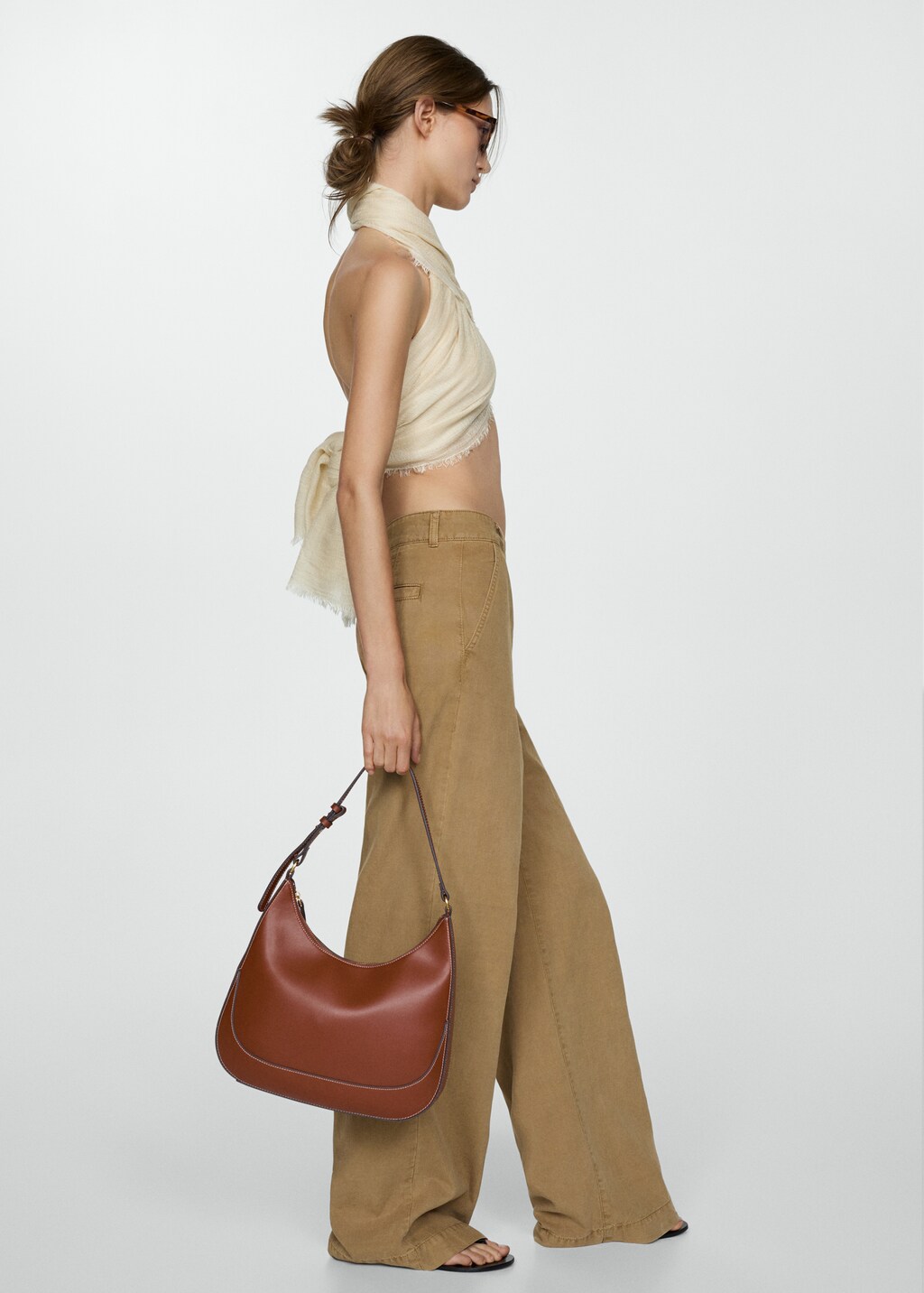 Short-handle shoulder bag
