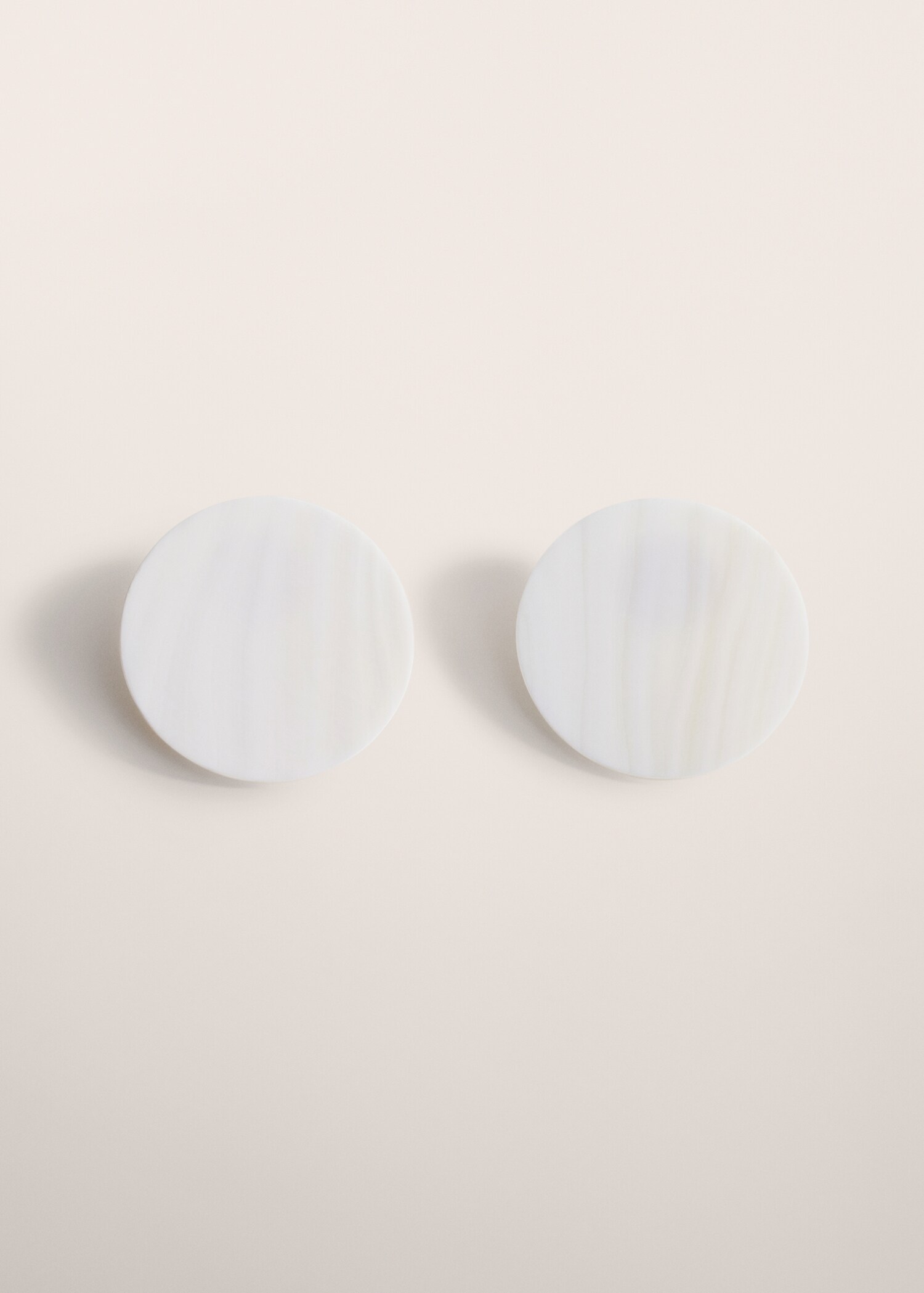 Maxi circular shell earrings