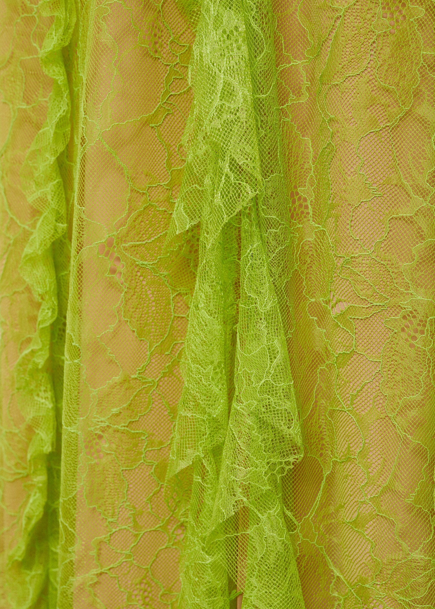 Lace dress with ruffle design - Woman | MANGO USA