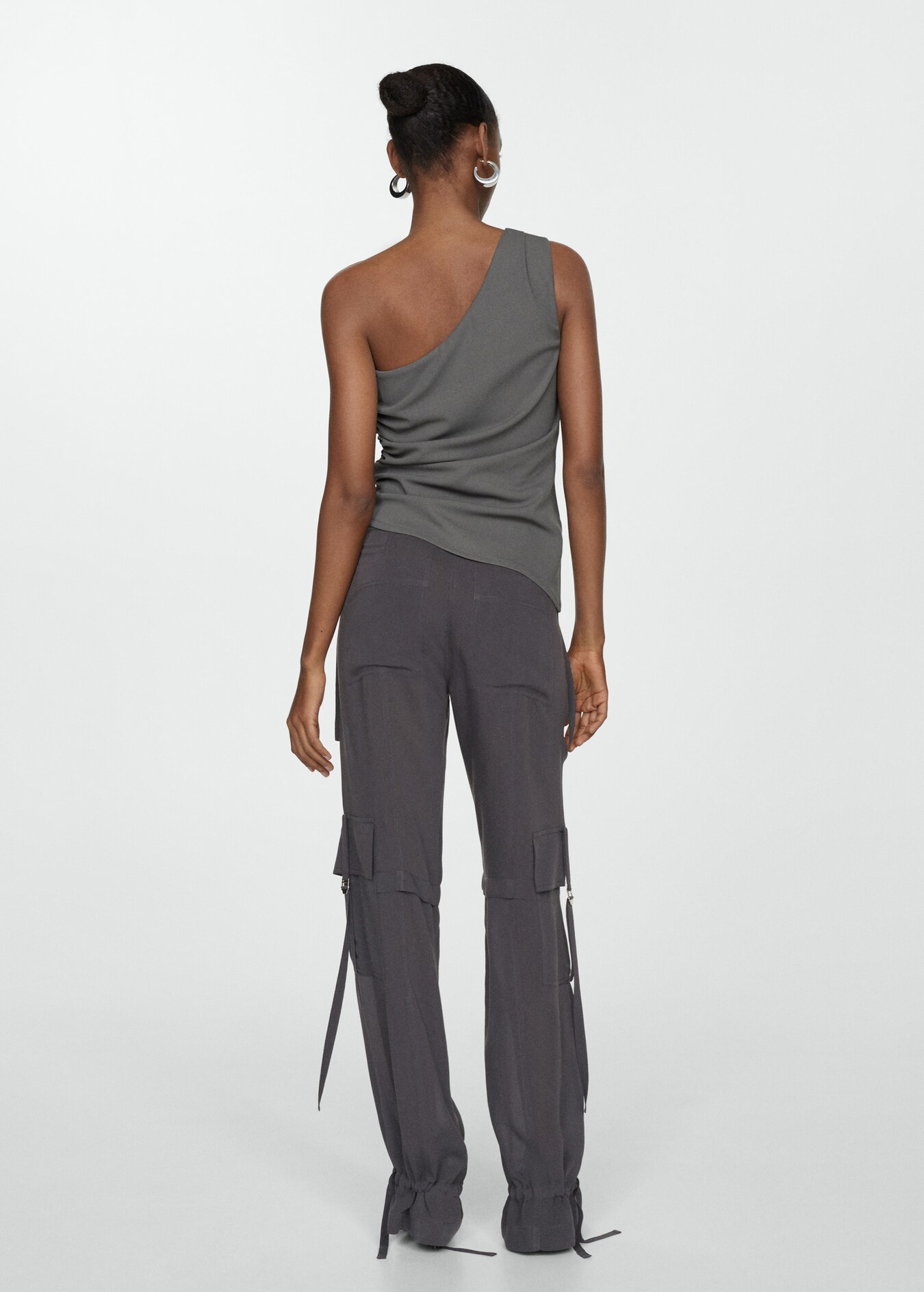 Cargo pants with metallic details - Woman | MANGO USA