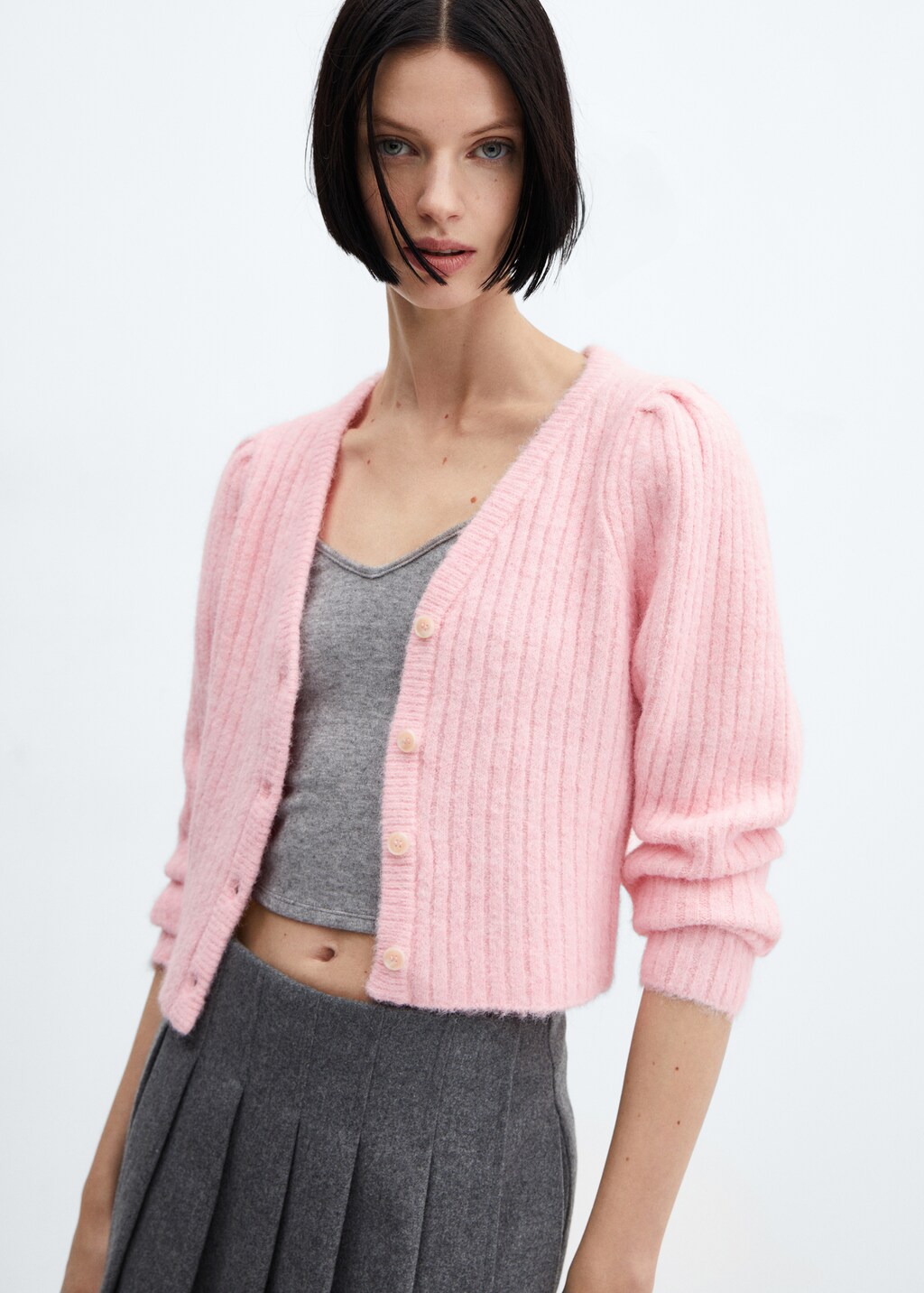 V-neck knitted cardigan - Woman | MANGO Lebanon
