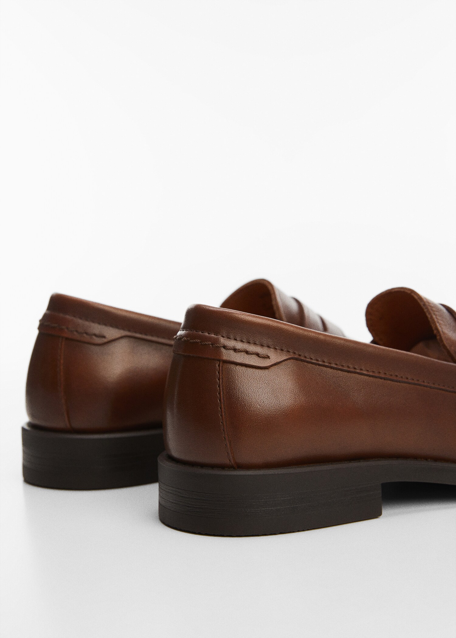 Leather penny loafers - Man | MANGO USA