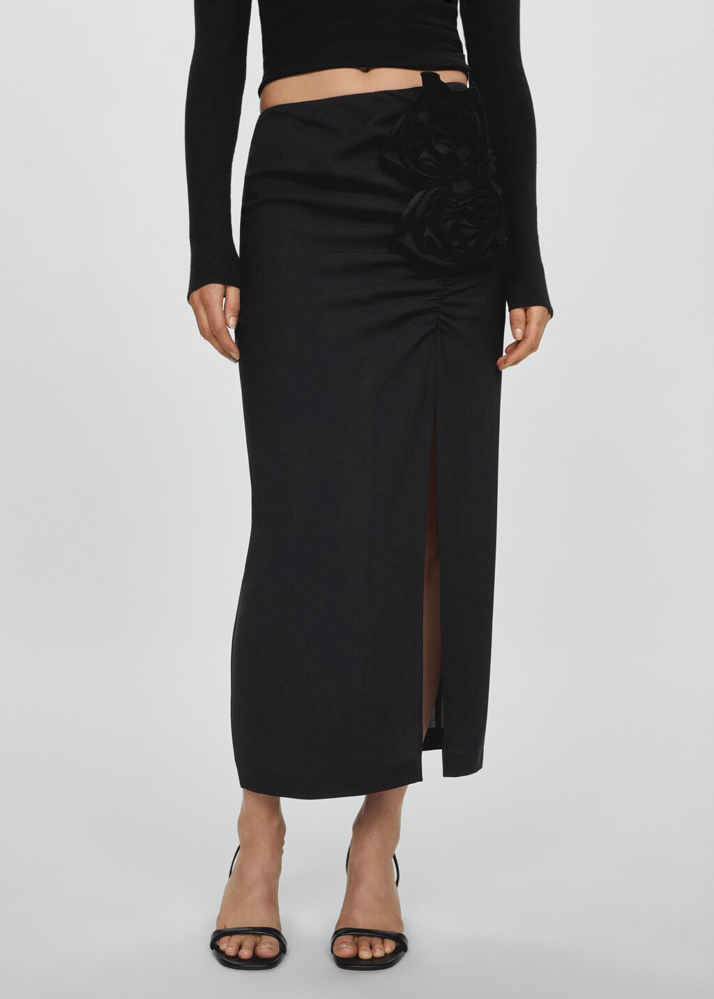 Floral appliqué slit skirt