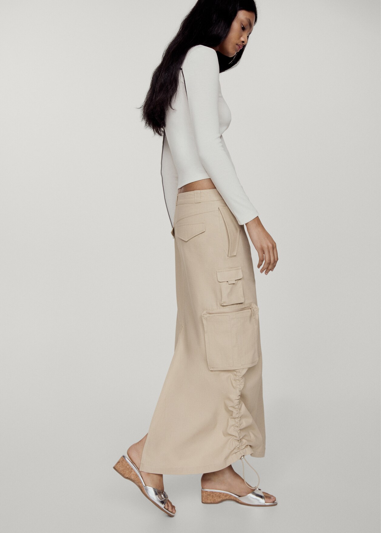 Parachute skirt with cargo pockets
