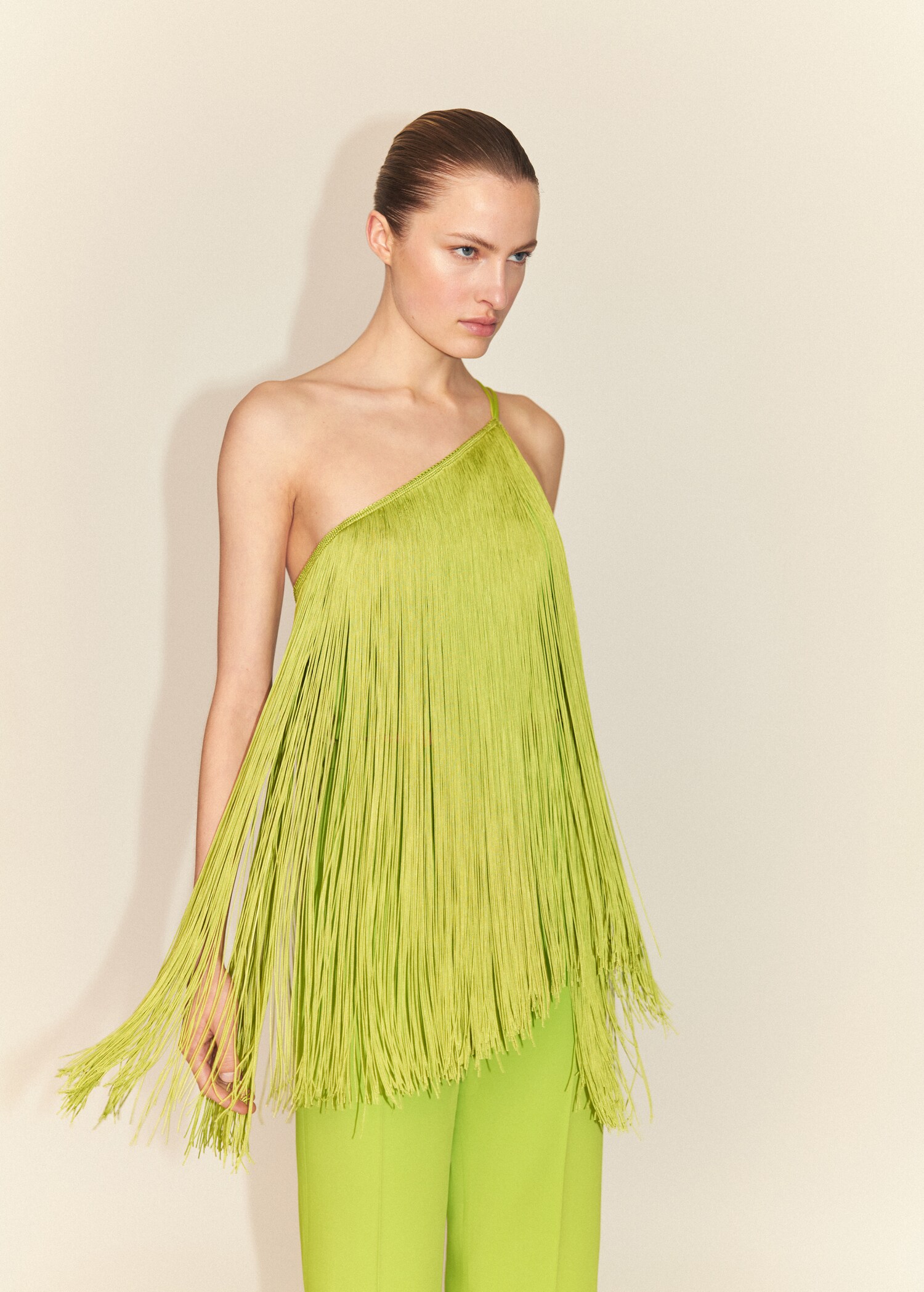 Asymmetrical fringed top - Women | MANGO USA