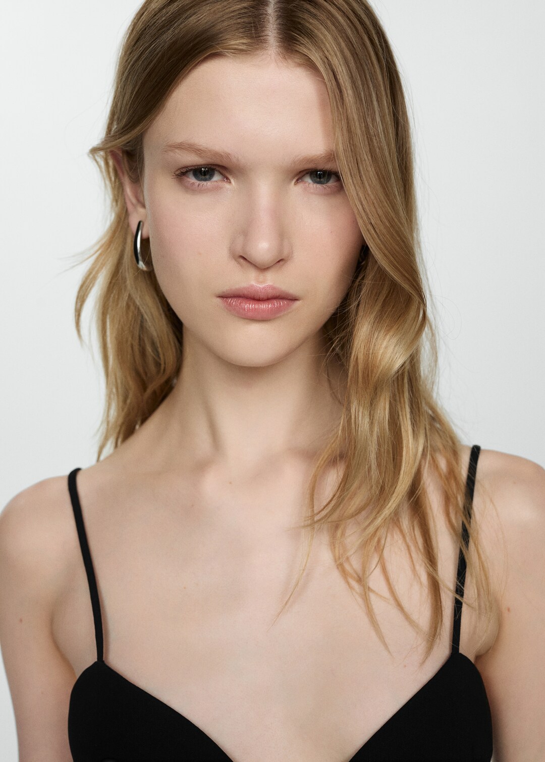 Jumpsuit with straps and side slits - Woman | MANGO USA