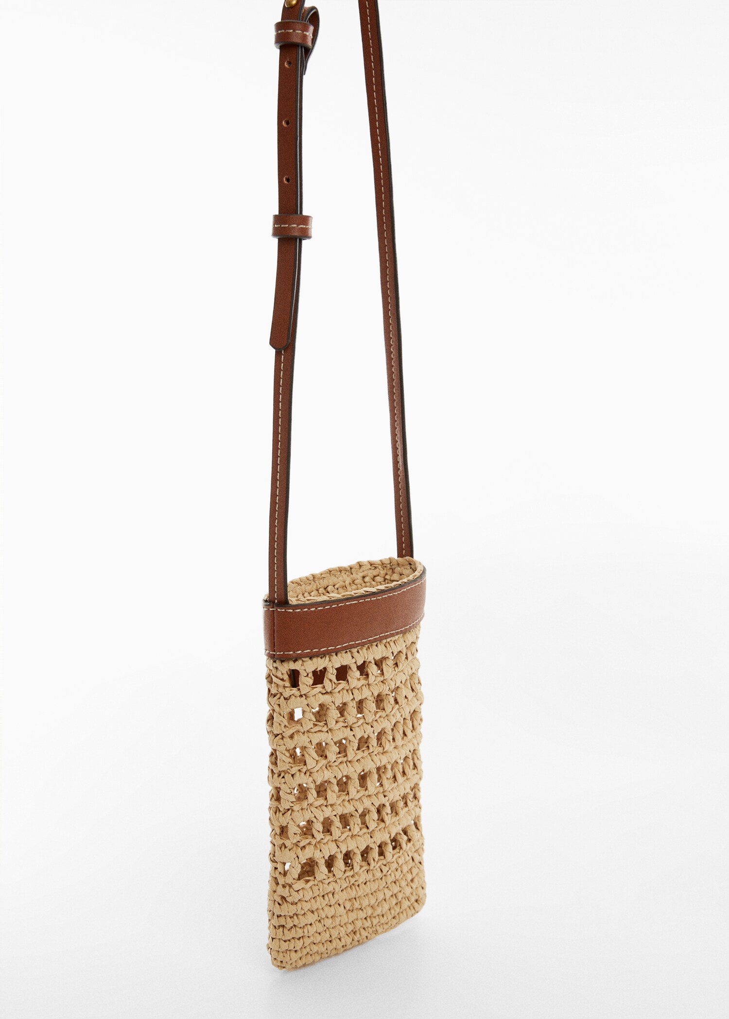 Natural fiber mobile case - Woman | MANGO USA