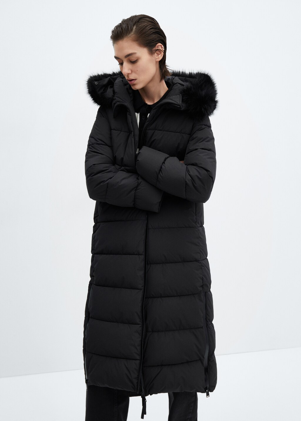Faux fur hood quilted coat - Woman | MANGO Laos