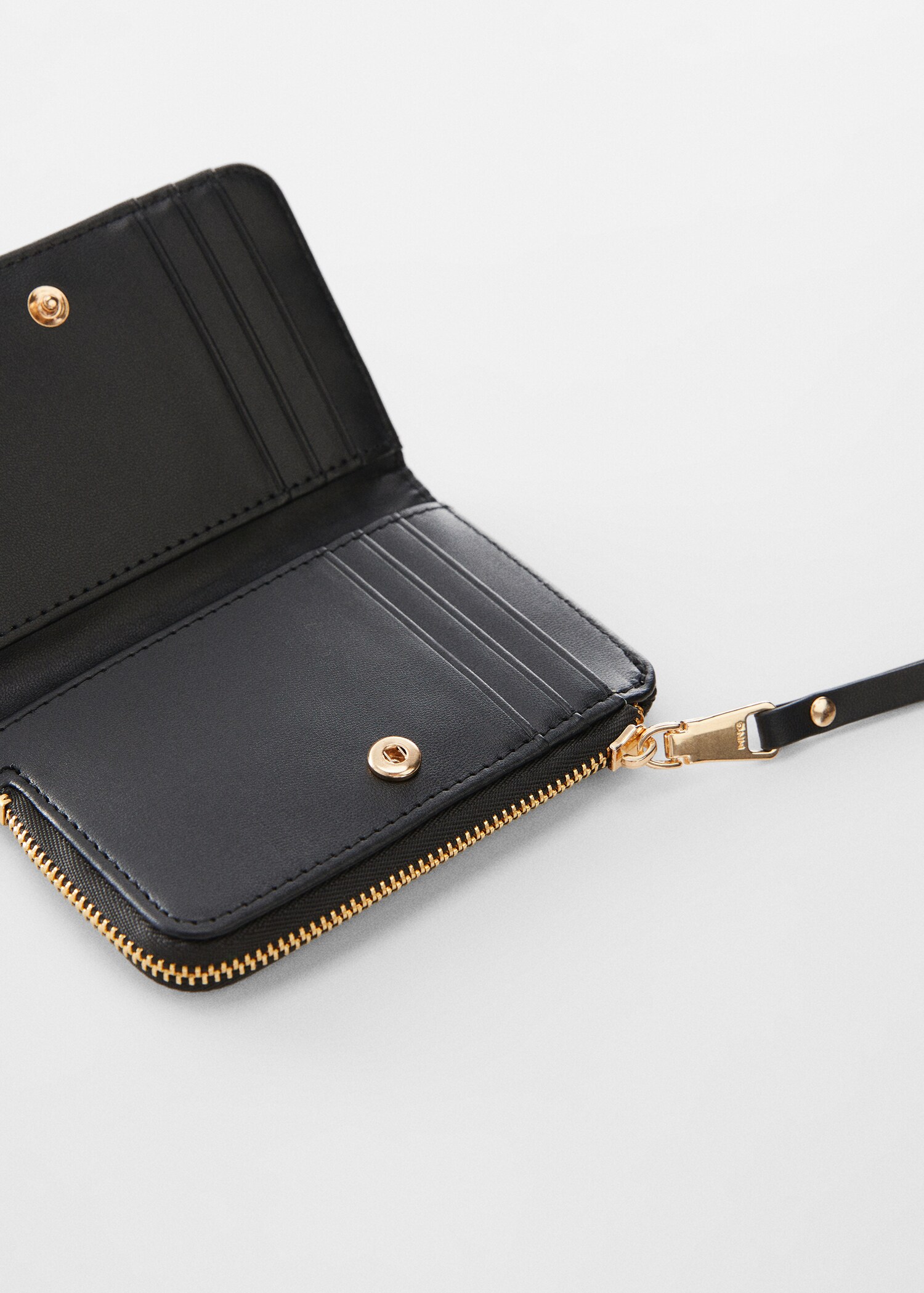 Padded logo wallet - Women | MANGO USA