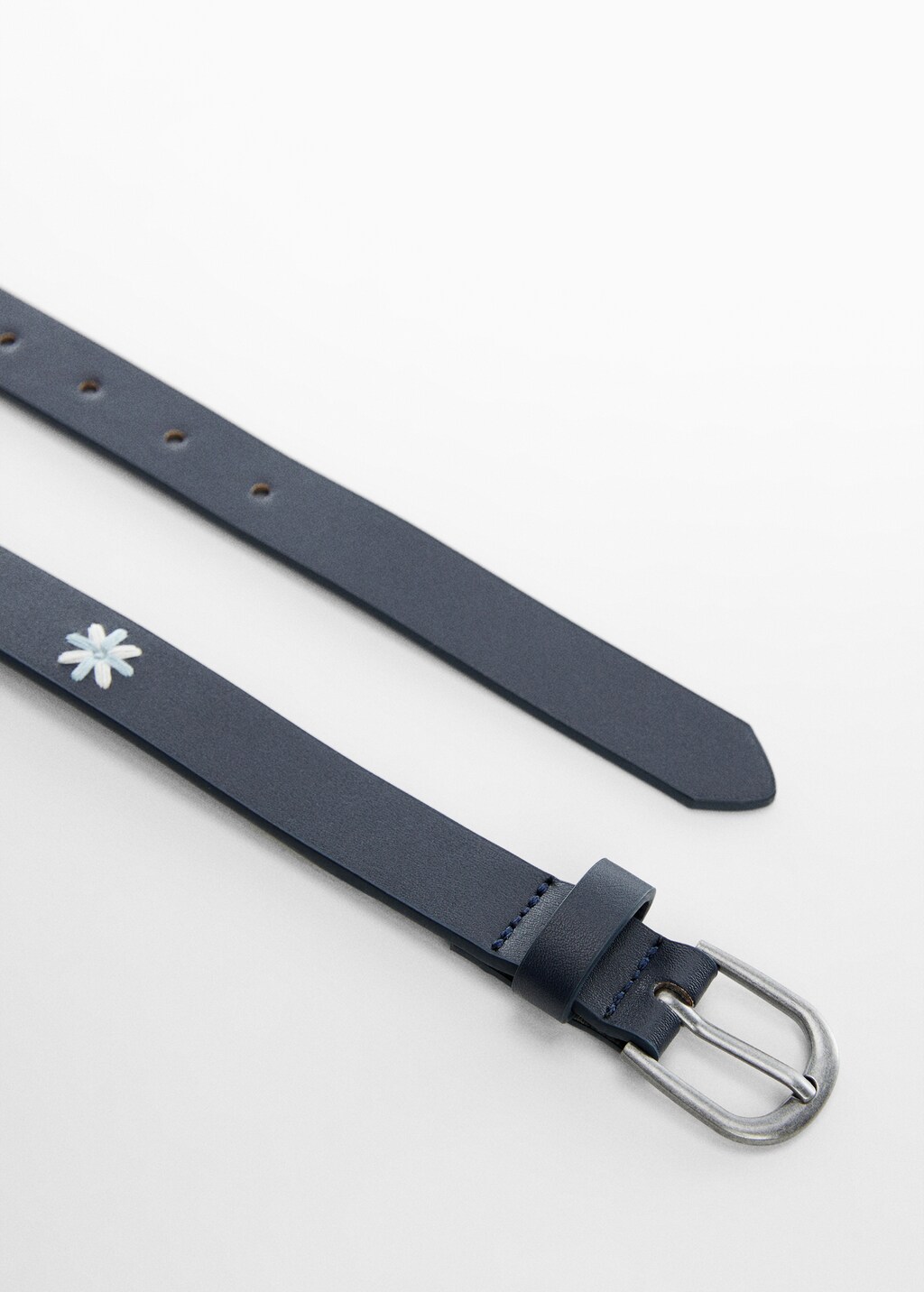 Embroidered belt