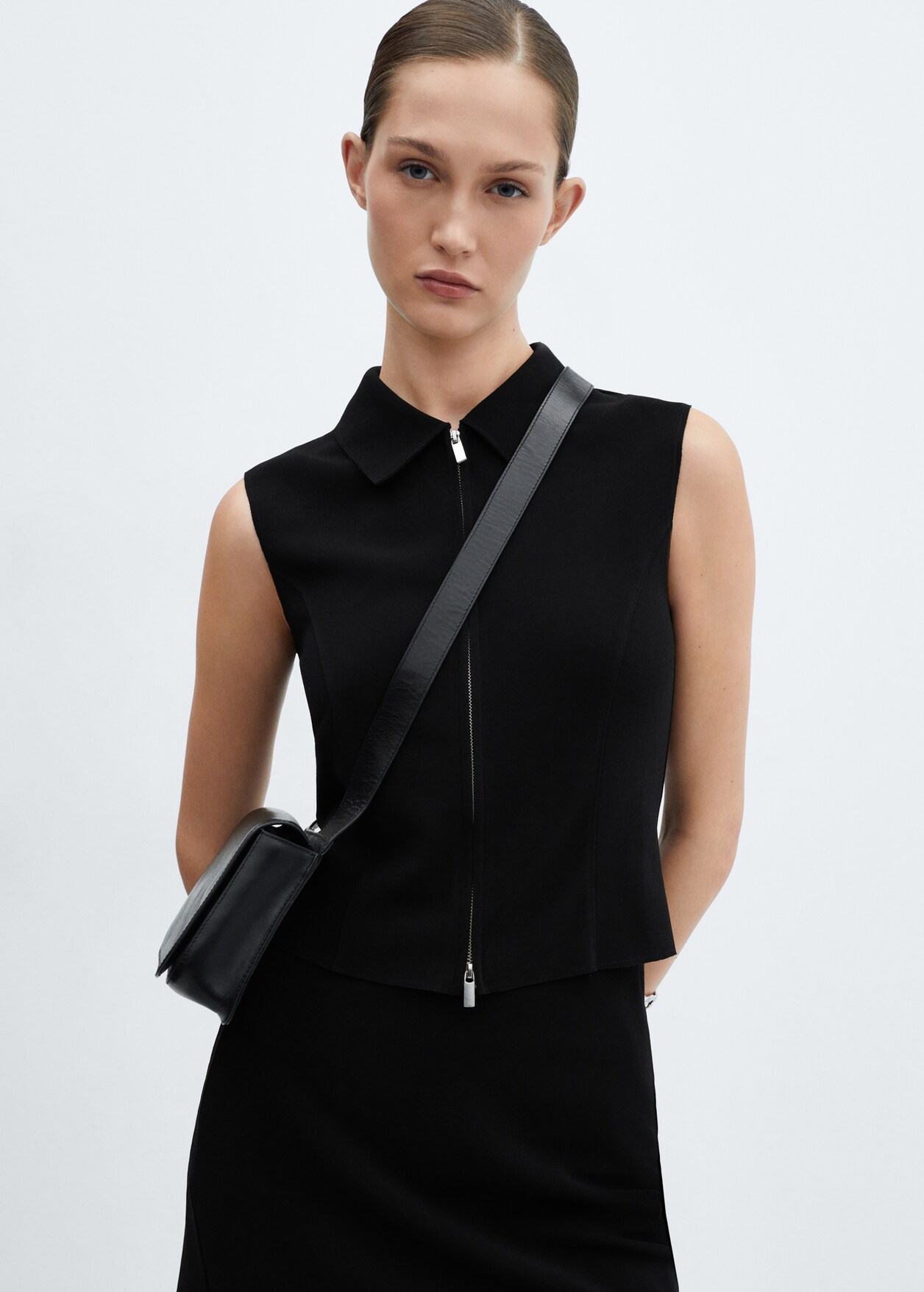 Crop top with zip - Women | MANGO United Kingdom