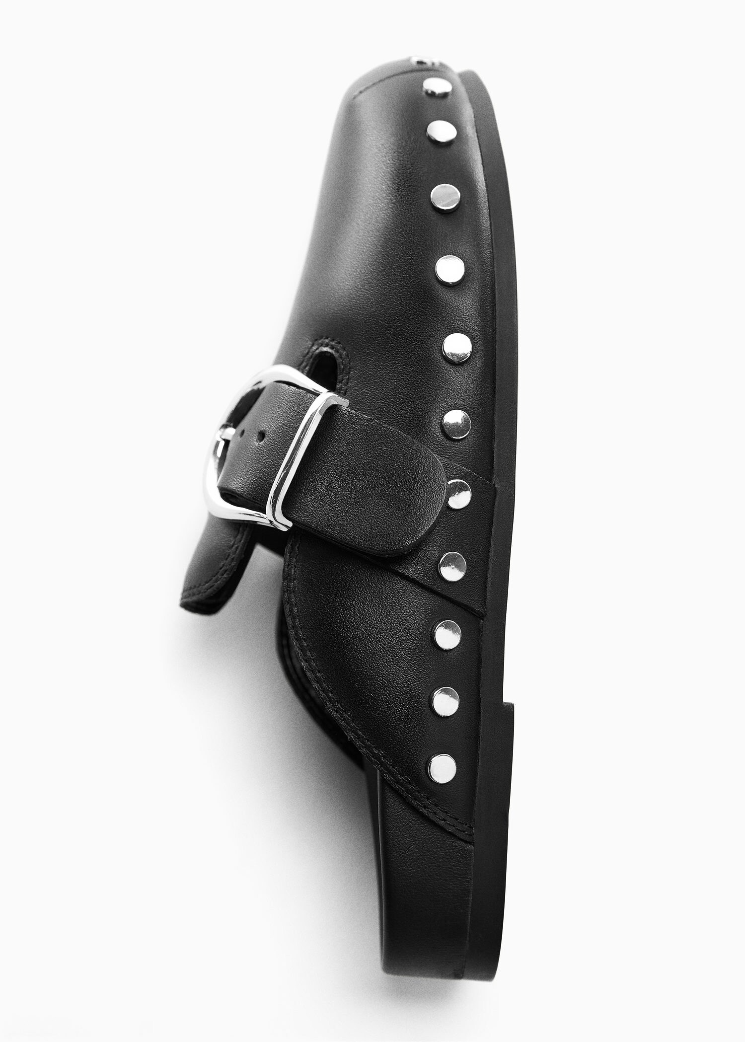Studded leather clog | MANGO