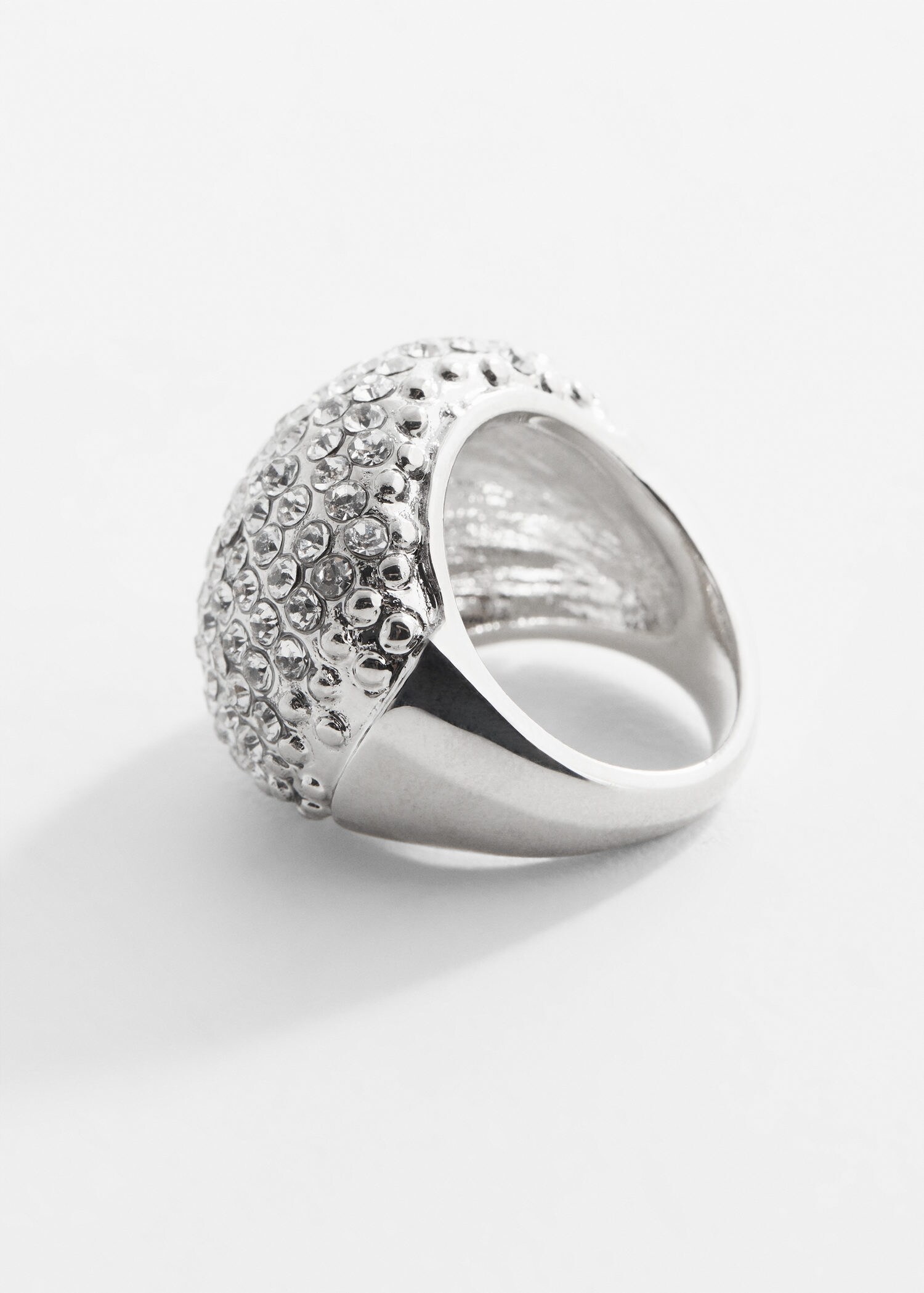 Faceted crystal ring | MANGO