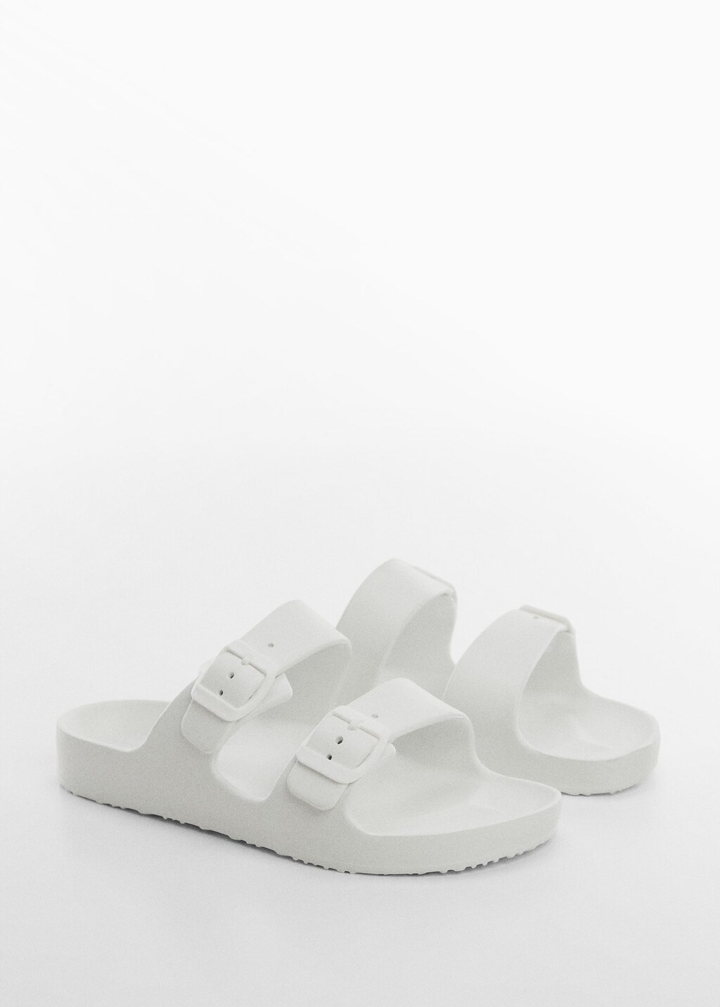 Flip flops buckles | MANGO