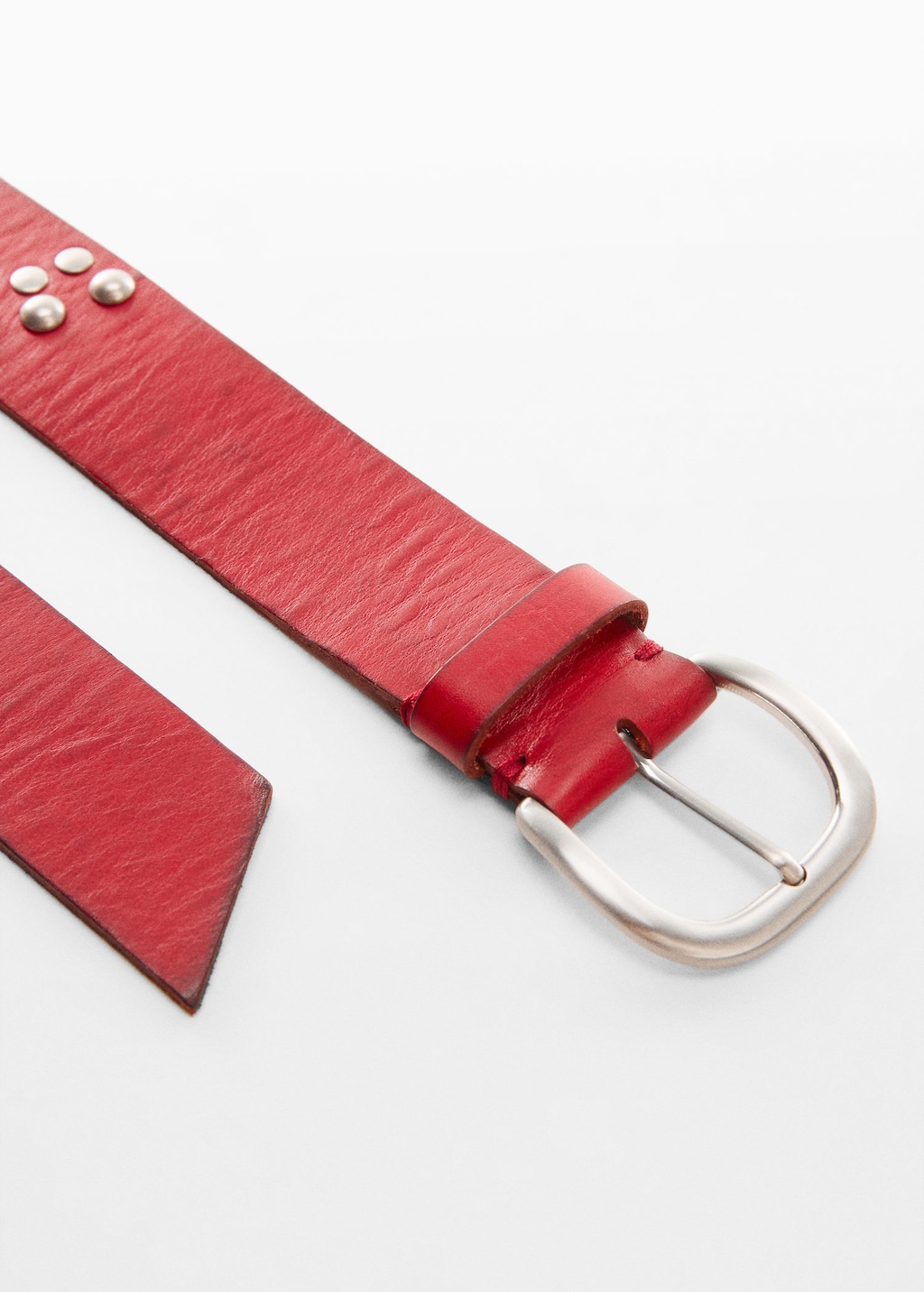Stud leather belt | MANGO